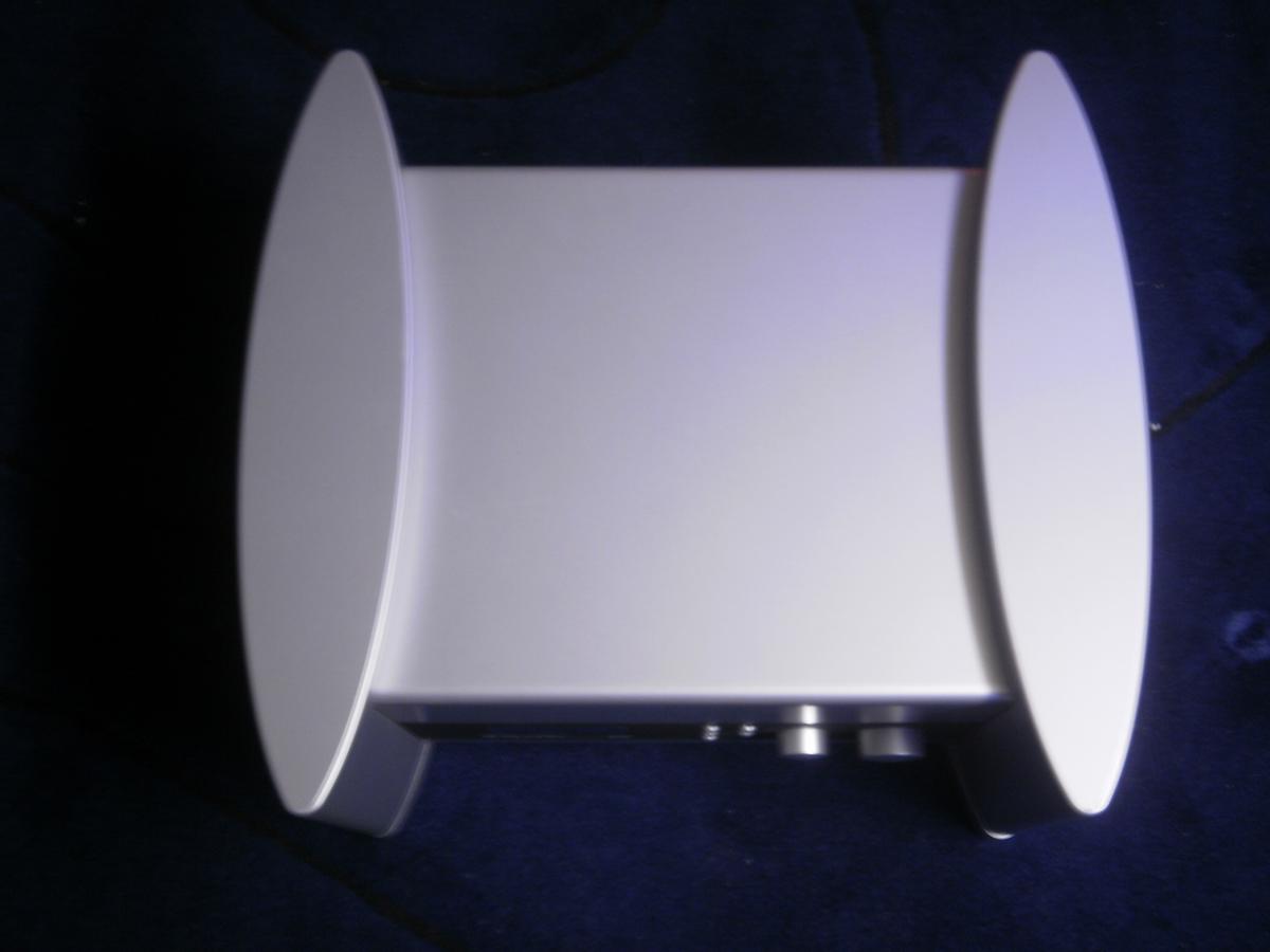 EOI: Halcro DM8 Preamp - Stereo, Home Cinema, Headphones Components ...