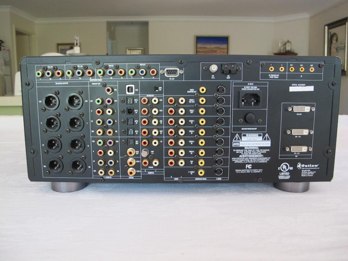FS (WA) Outlaw Model 990 7.1 Channel Preamp/Processor - Stereo, Home ...