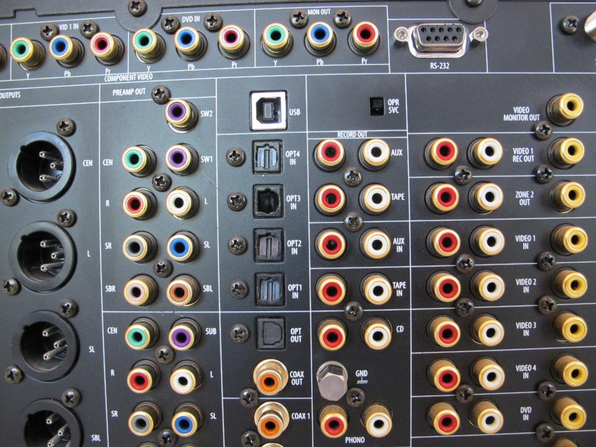 FS (WA) Outlaw Model 990 7.1 Channel Preamp/Processor - Stereo, Home ...