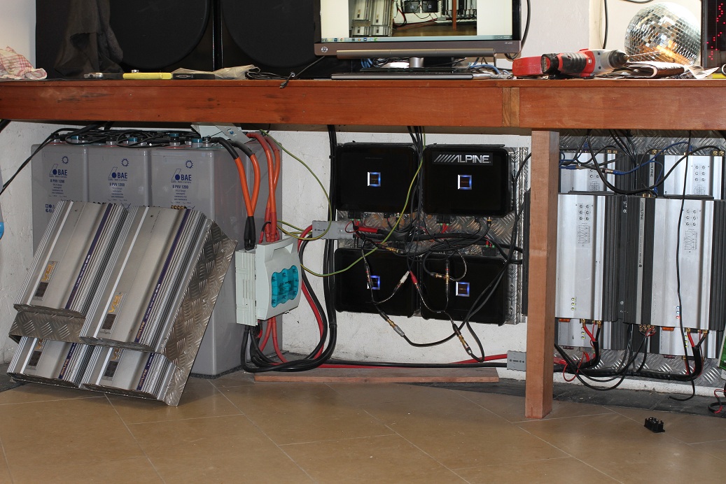 Transformer Hum - Turntables, Record Players & Vinyl - StereoNET