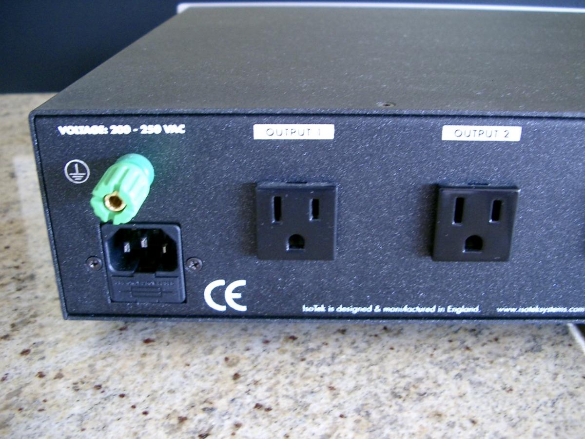 SOLD: ISOTEK Solus GII Power Distribution System - US Plugs - Stereo ...