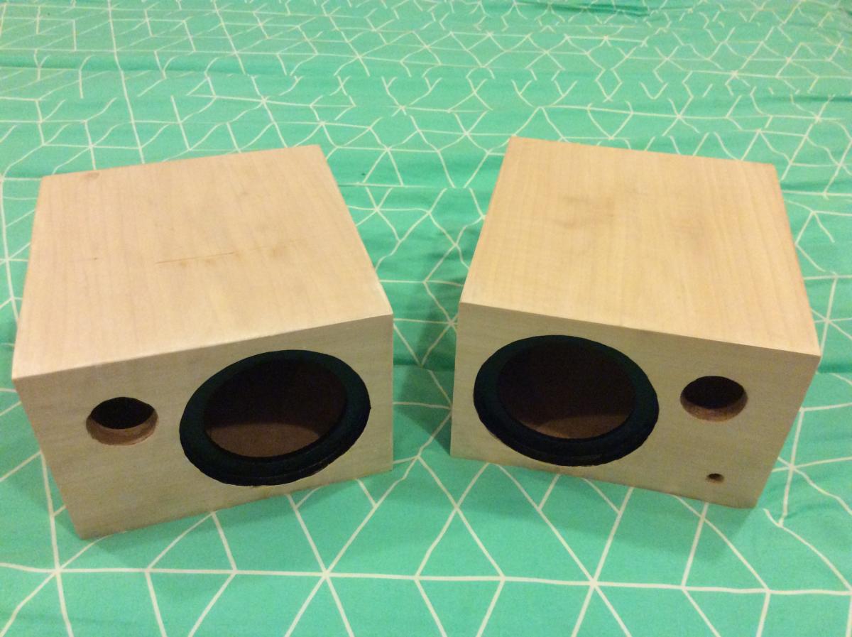 My first speaker build - full range driver bookshelf pair with ...