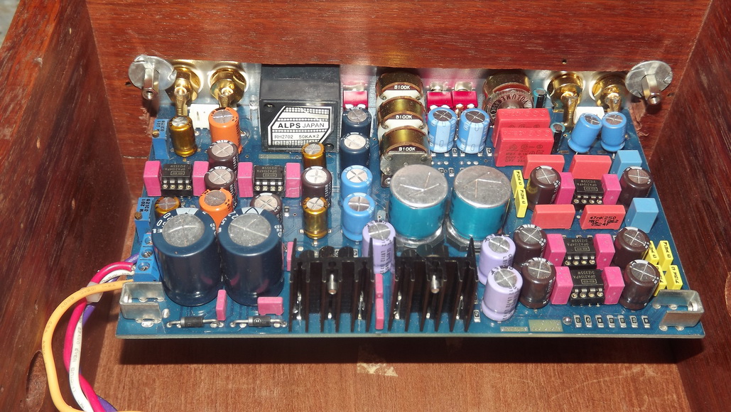 FS :Super Pro S7 stereo subwoofer crossover and equaliser - Stereo ...