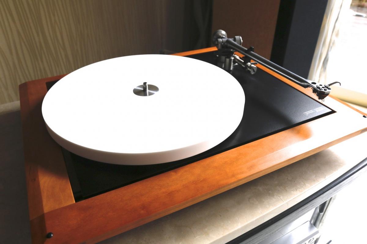 FS: Rega P9 Turntable With Rega Apheta MC Cart - Stereo, Home Cinema ...