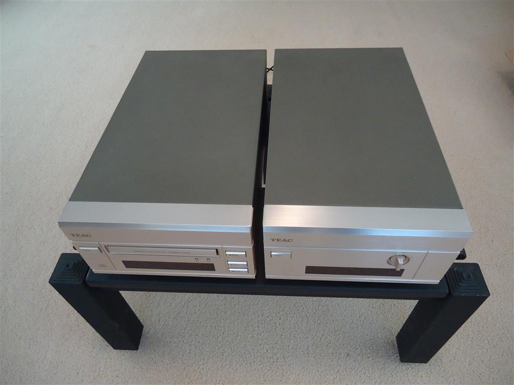 FS: Teac Multi-DAC D700 and CD Drive Unit P700 - Stereo, Home Cinema ...