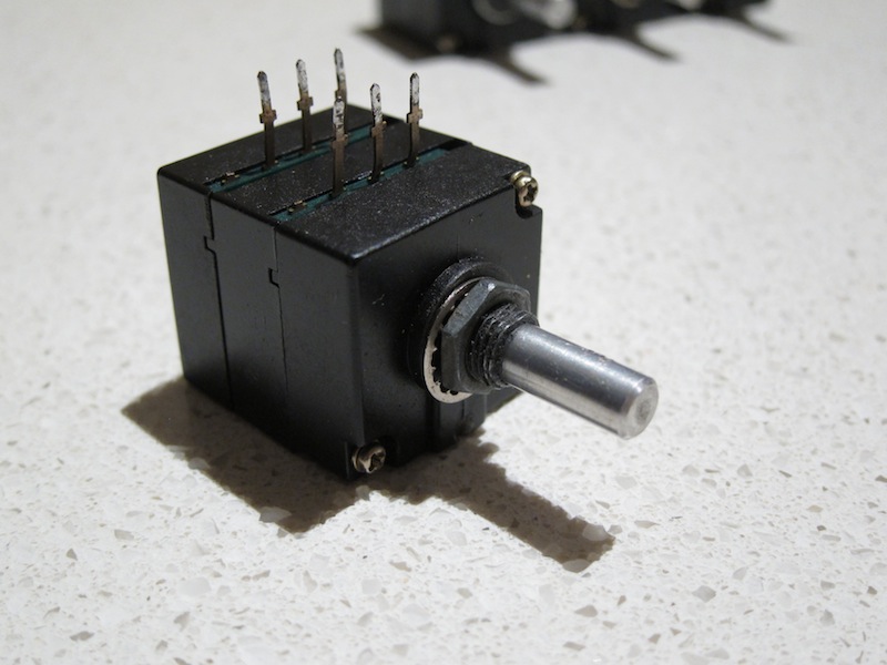 FS Noble AP25 50K Potentiometers - Stereo, Home Cinema, Headphones ...