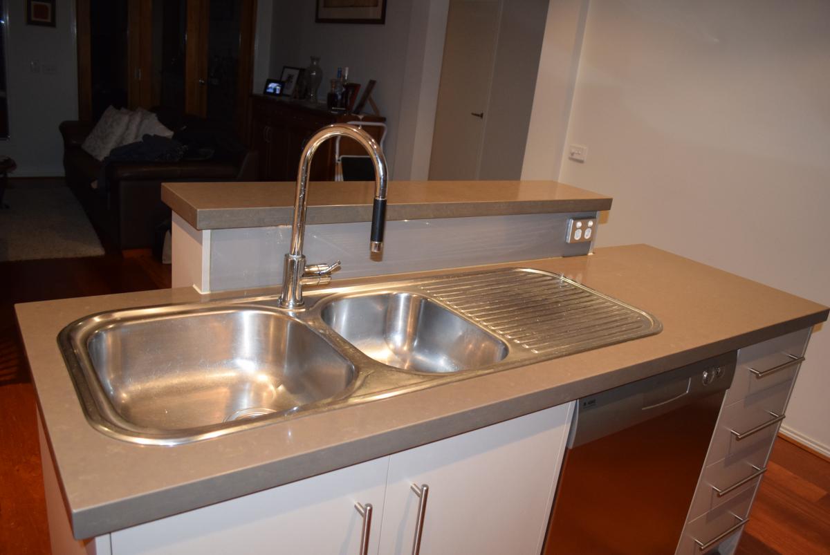 SOLD: FS: Kitchen benchtop/raised servery/overhead cupboards |﻿ Stereo ...