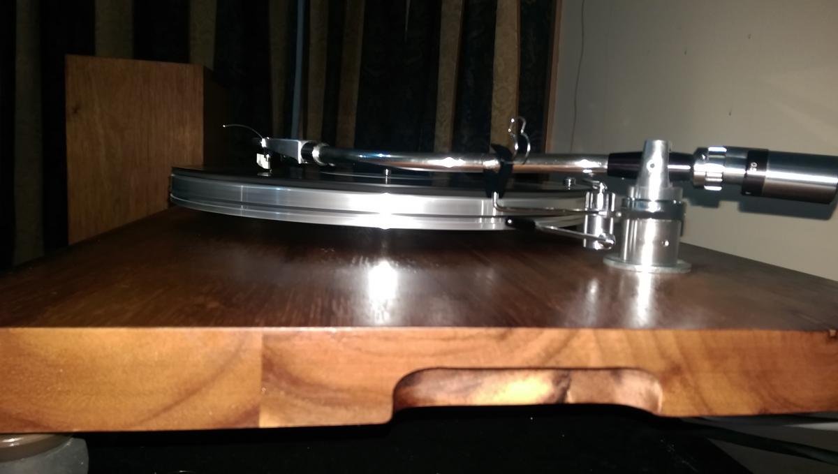 JH Turntable Service - Turntables, Record Players & Vinyl - StereoNET