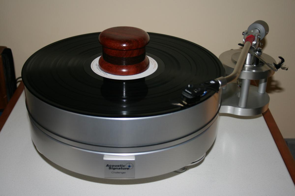 EOI: Acoustic Signature "Challenger" Turntable - Stereo, Home Cinema ...