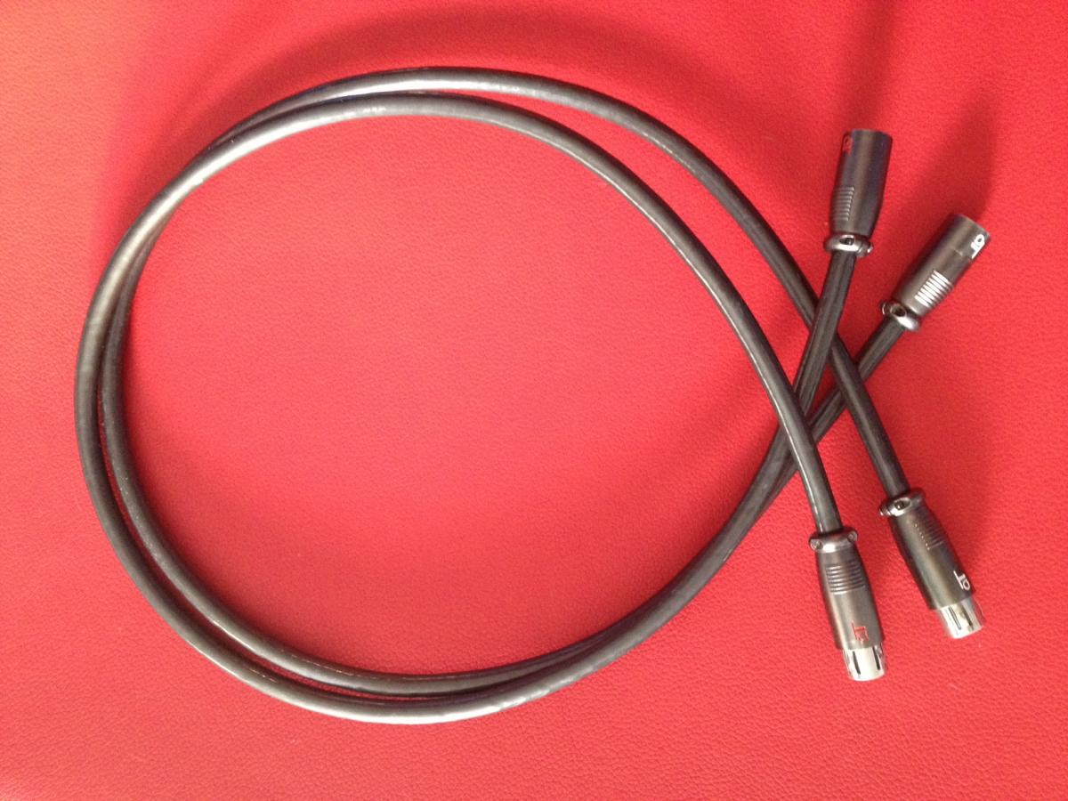 SOLD: Audioquest Audiotruth Diamond X3 - XLR Interconnect 1.0m - Stereo ...