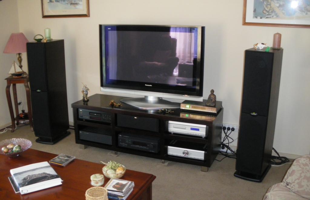 SOLD: FS: POLK Rt2000i FLOOR STANDING SPEAKERS |﻿ Stereo, Home Cinema ...