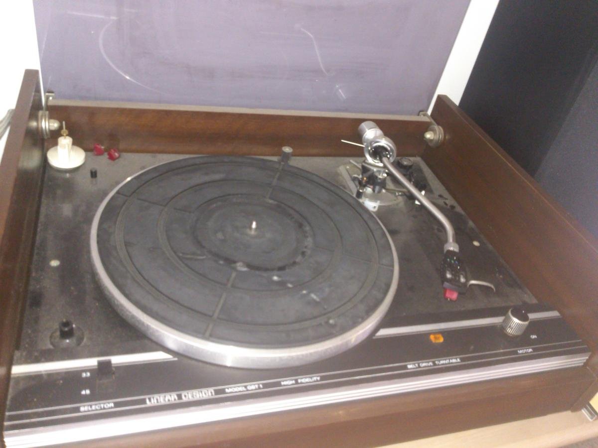 Worth repairing? Linear design turntable and new Lenco budget model ...
