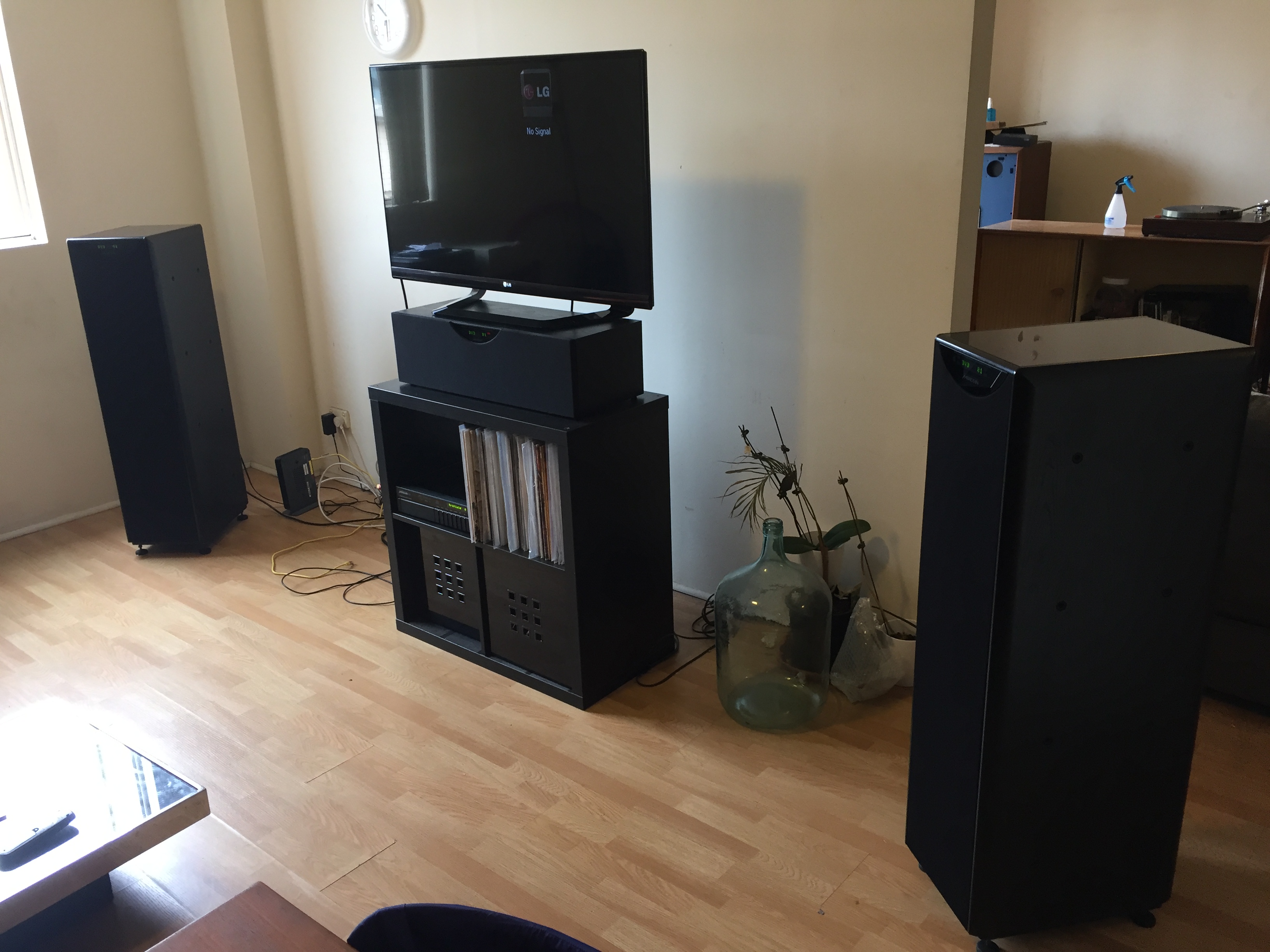 SOLD: Meridian Home Theater system including DSP5500 Speakers |﻿ Stereo ...
