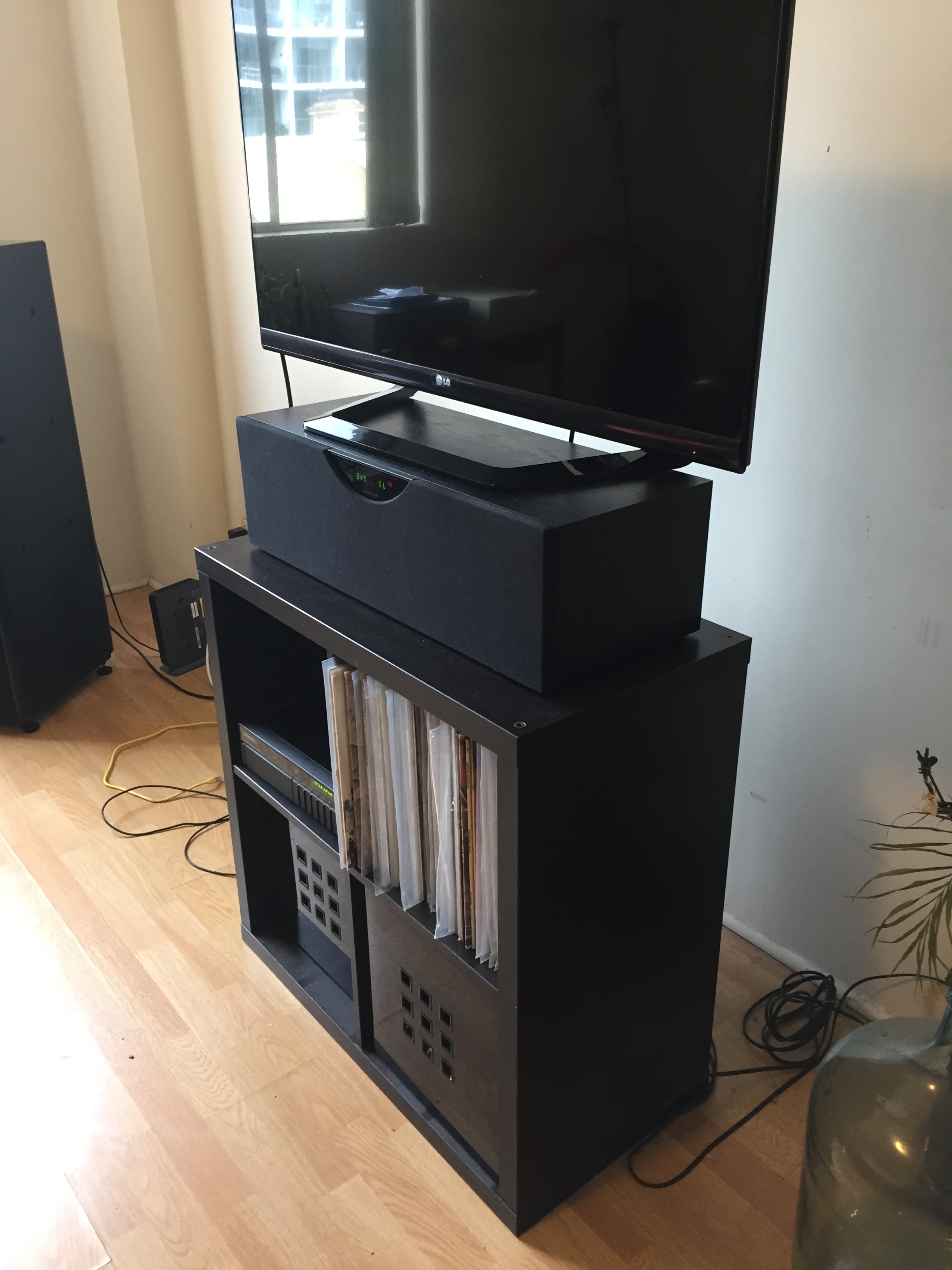 SOLD: Meridian Home Theater system including DSP5500 Speakers |﻿ Stereo ...