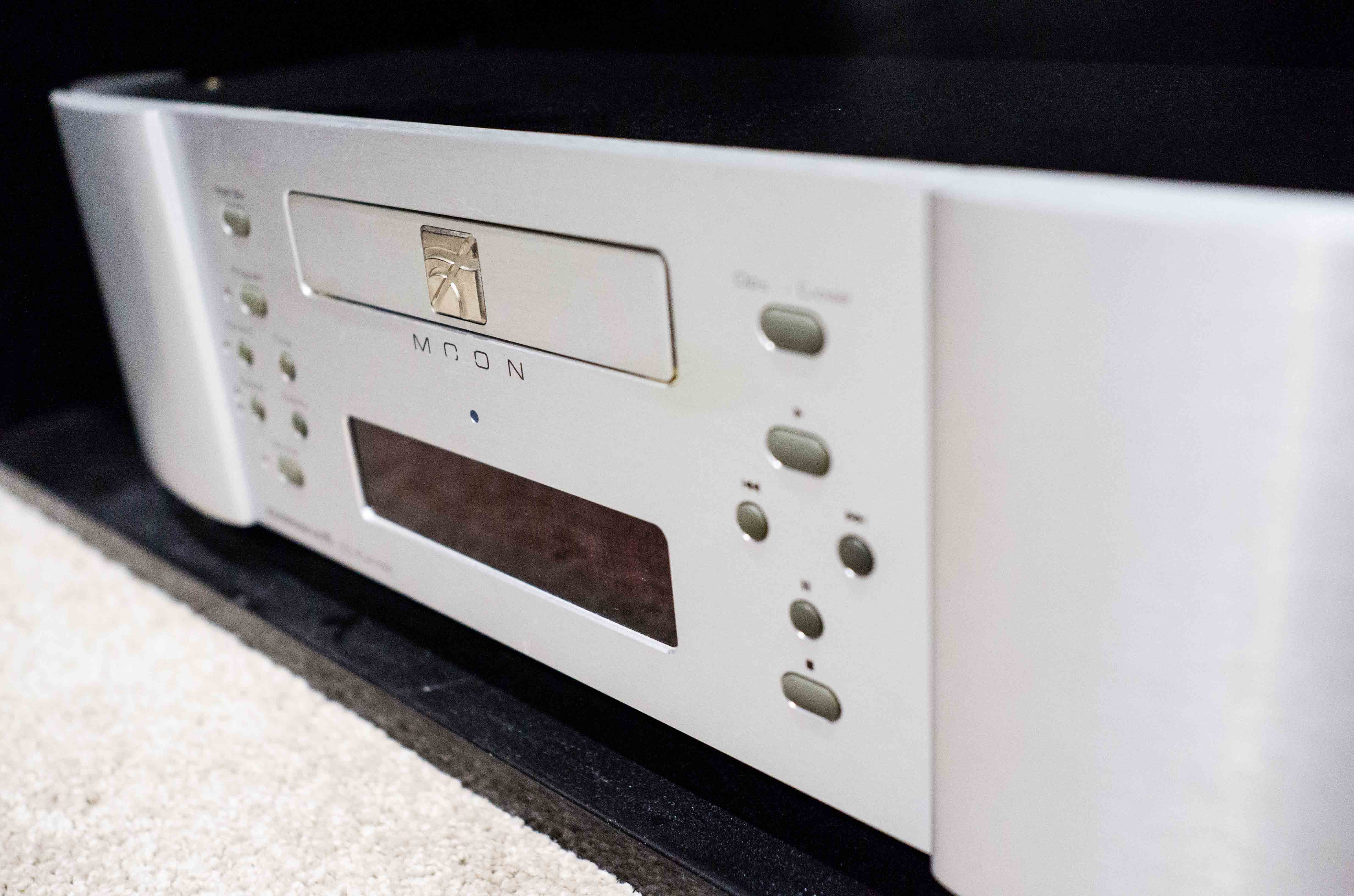 EOI: Simaudio Moon Supernova RS CD Player / DAC - Stereo, Home Cinema ...