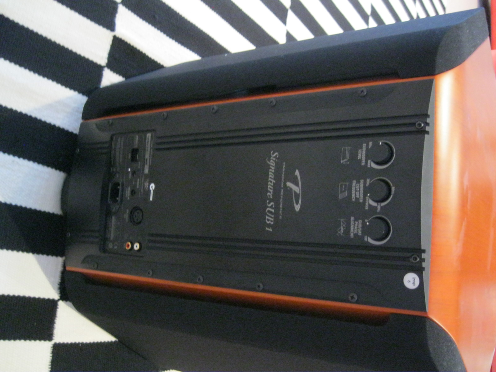 FS: Paradigm Sub 1 - Stereo, Home Cinema, Headphones Components - StereoNET