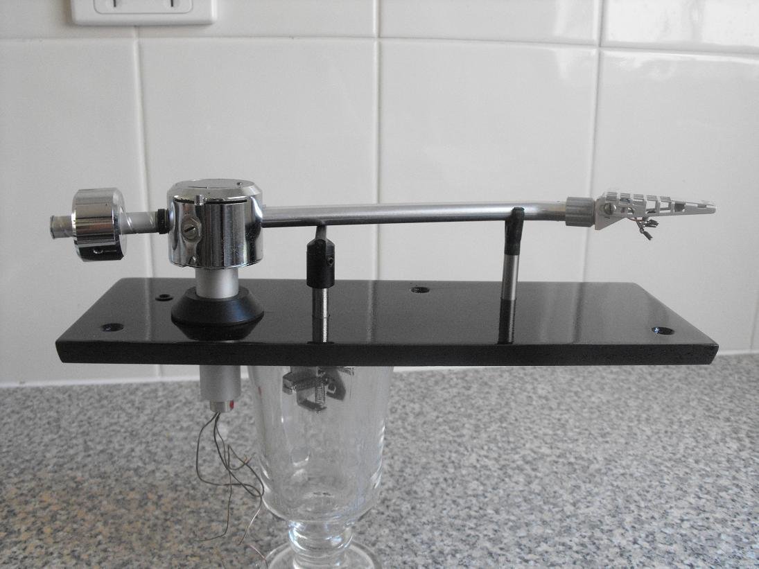 Thorens TP25 Tonearm with TP50 Headshell and TD125 Armboard - Stereo ...