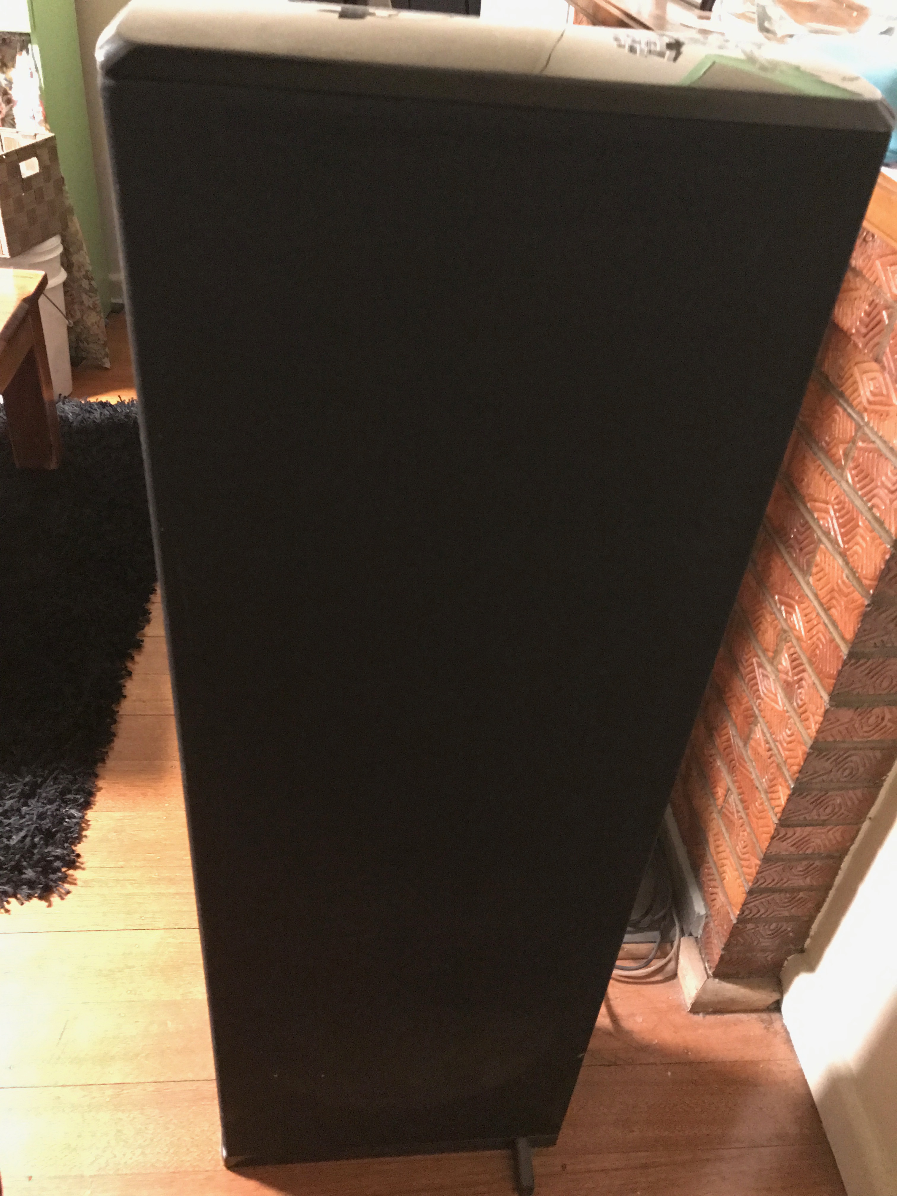 FS: Definitive Technology BP 7002 bi-polar floorstanding speakers ...