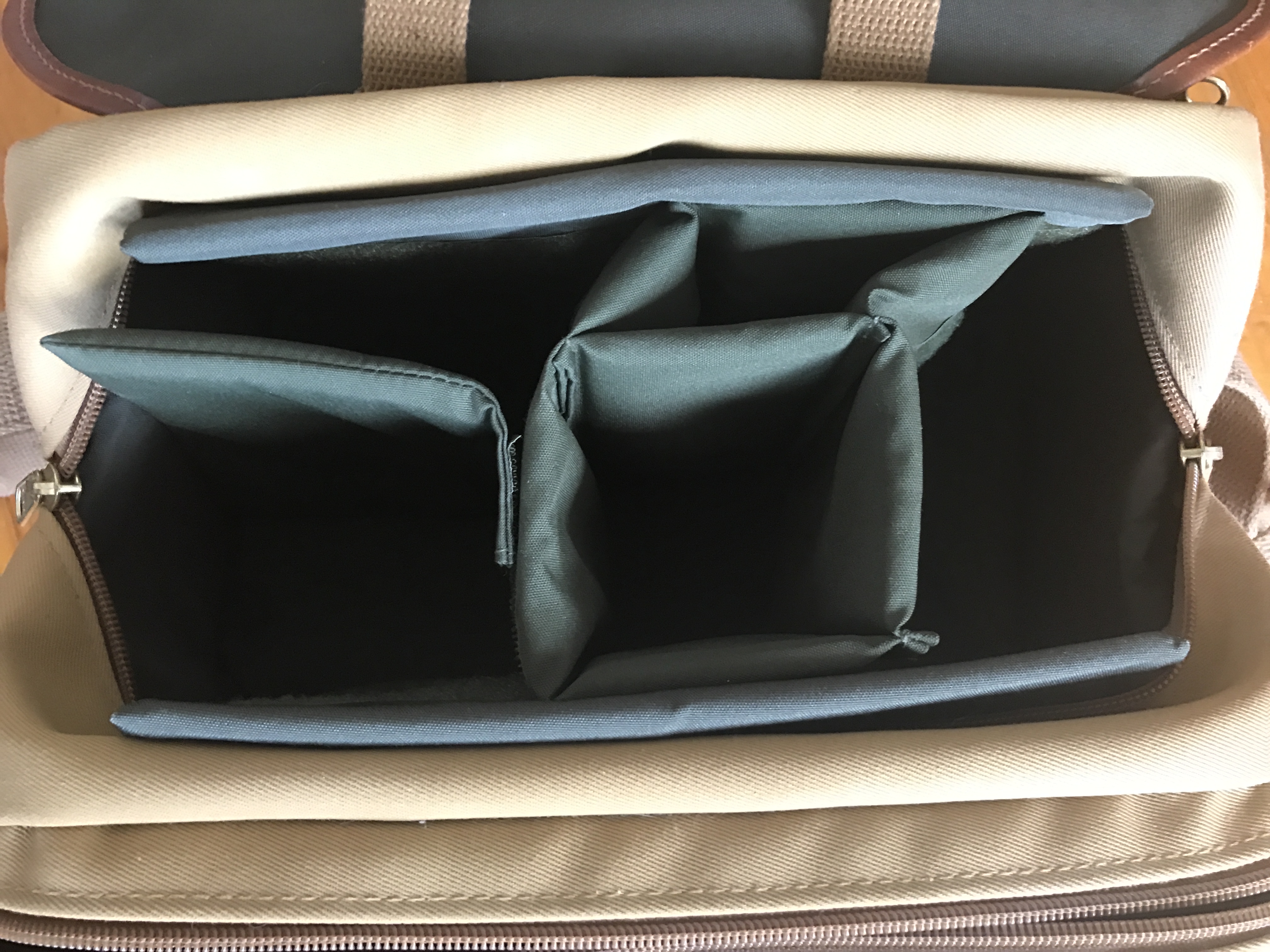 FS: Billingham 225 Camera Bag - Classifieds - All Other - StereoNET