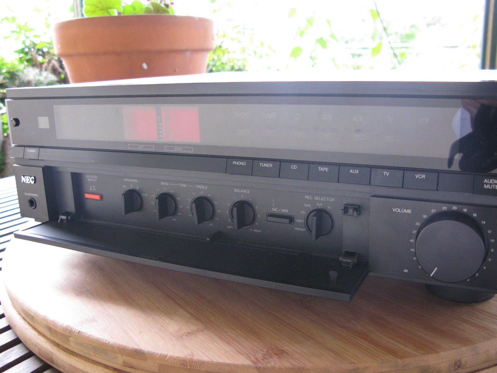 NEC 910 STEREO INTEGRATED AMP 100WPC - Stereo, Home Cinema, Headphones ...