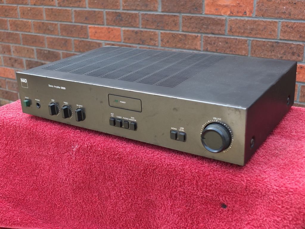 FS: NAD 3020i Integrated amplifier - Stereo, Home Cinema, Headphones ...