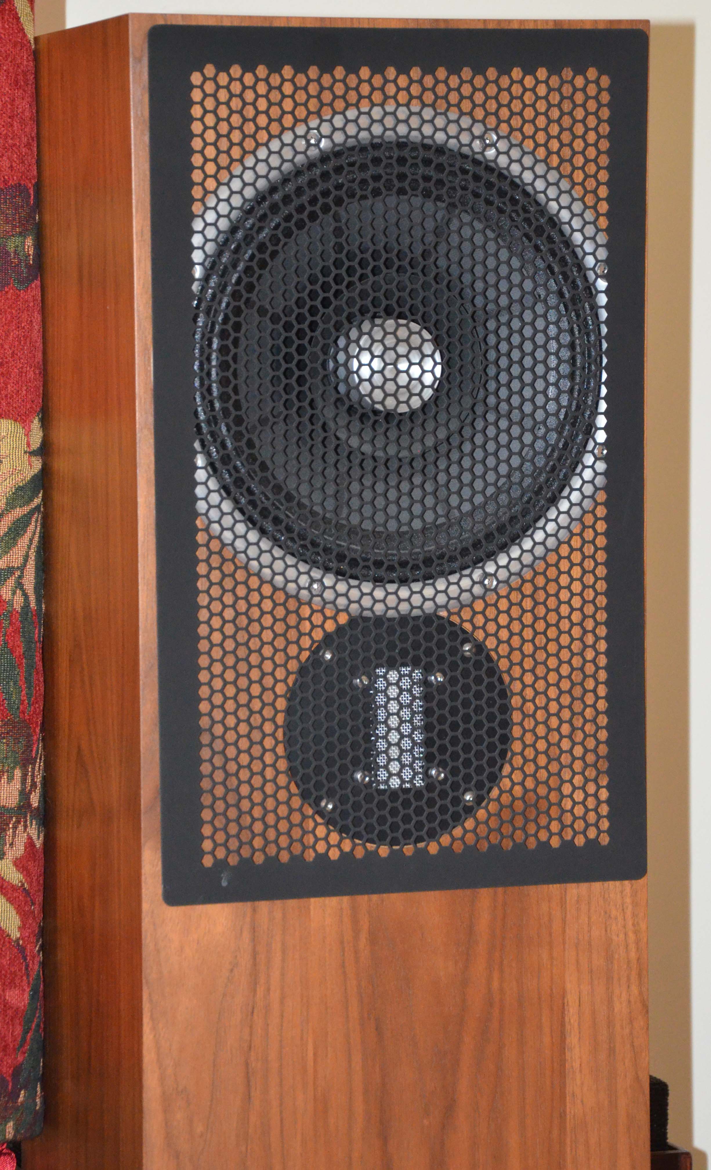 FS: Zu Audio Essence Speakers - Adelaide - Stereo, Home Cinema ...