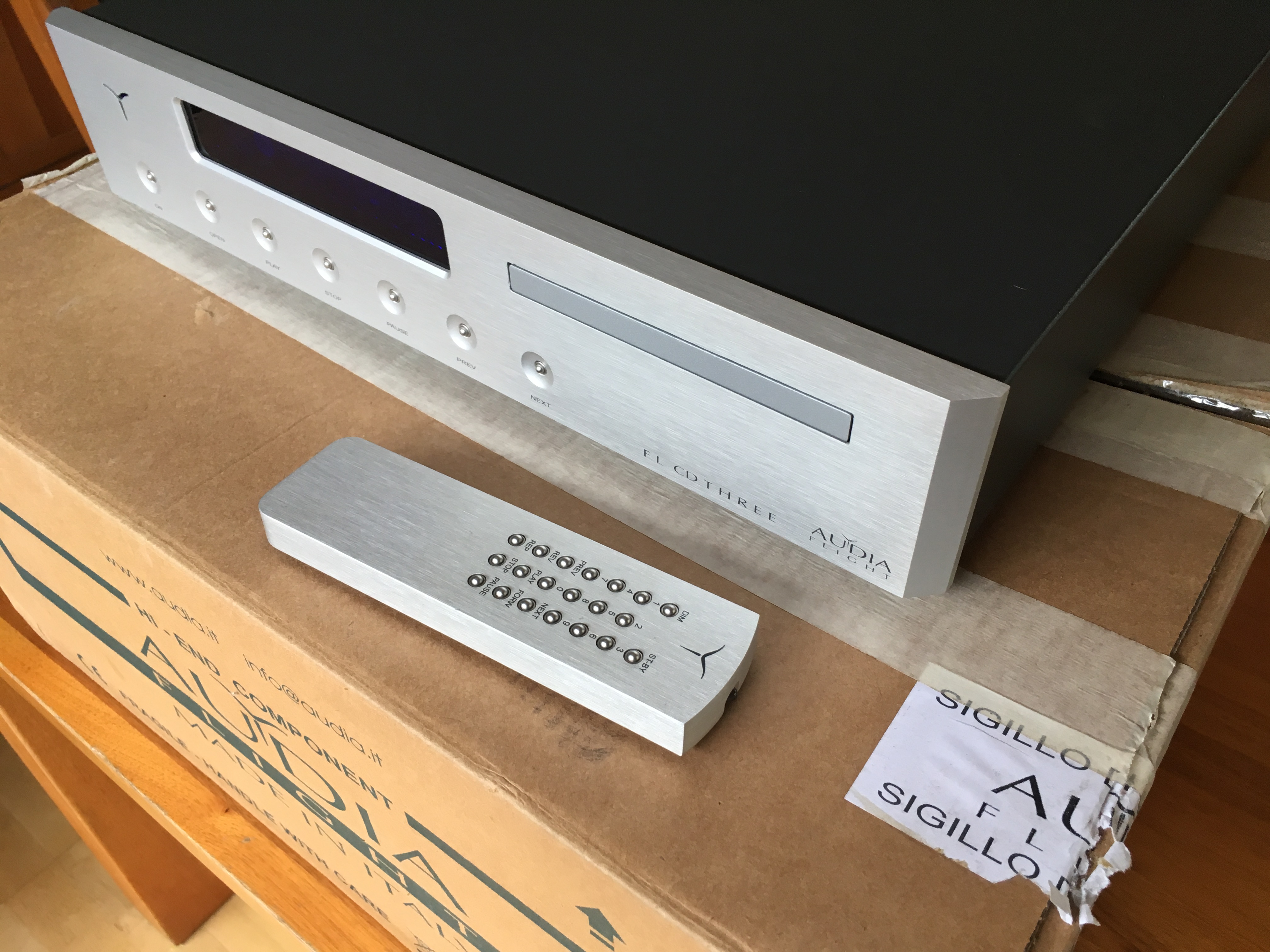 SOLD: FS: Audia Flight Three CD Player - Stereo, Home Cinema ...