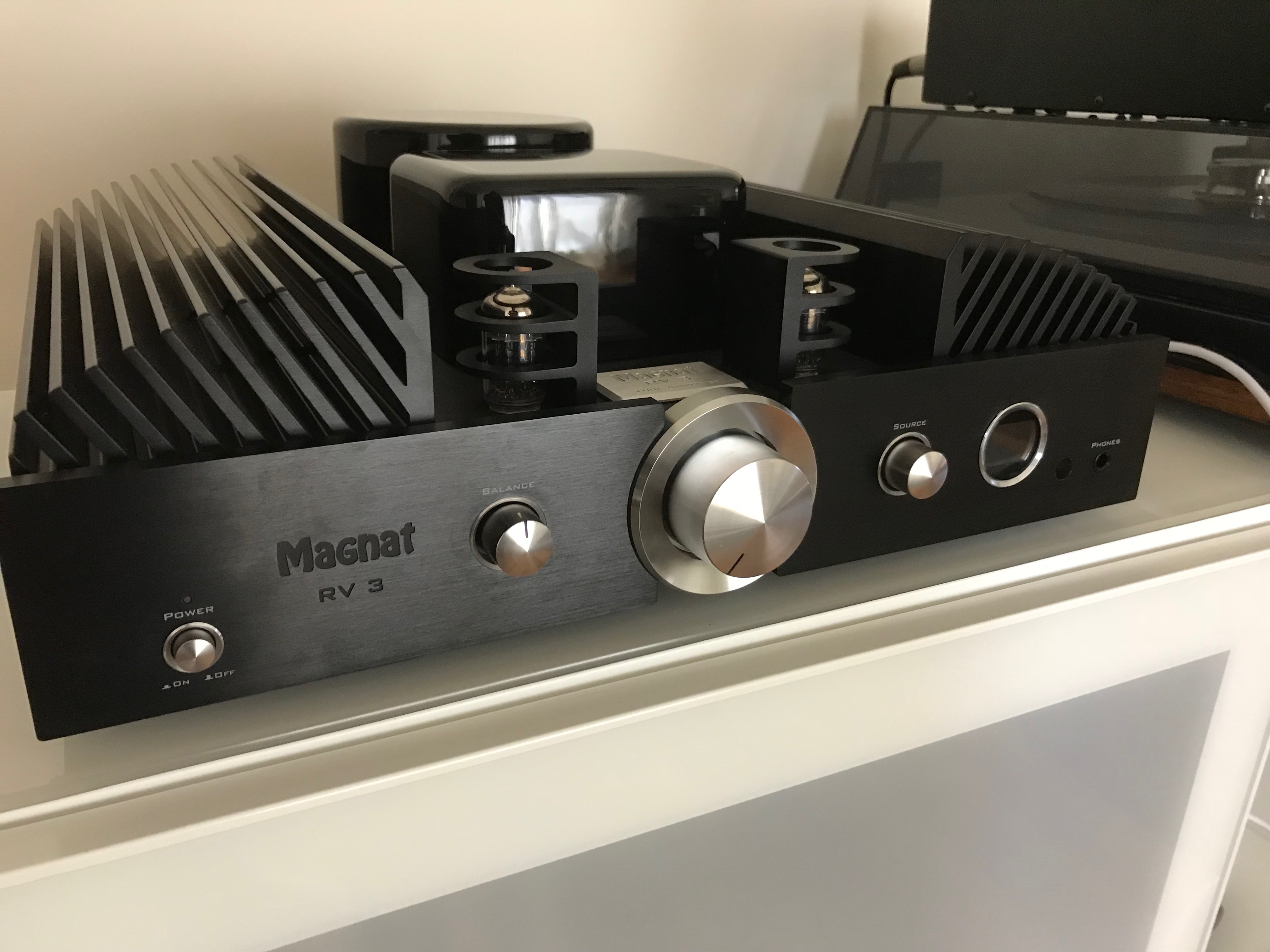 SOLD: Magnat integrated amplifier - RV3 - Stereo, Home Cinema ...