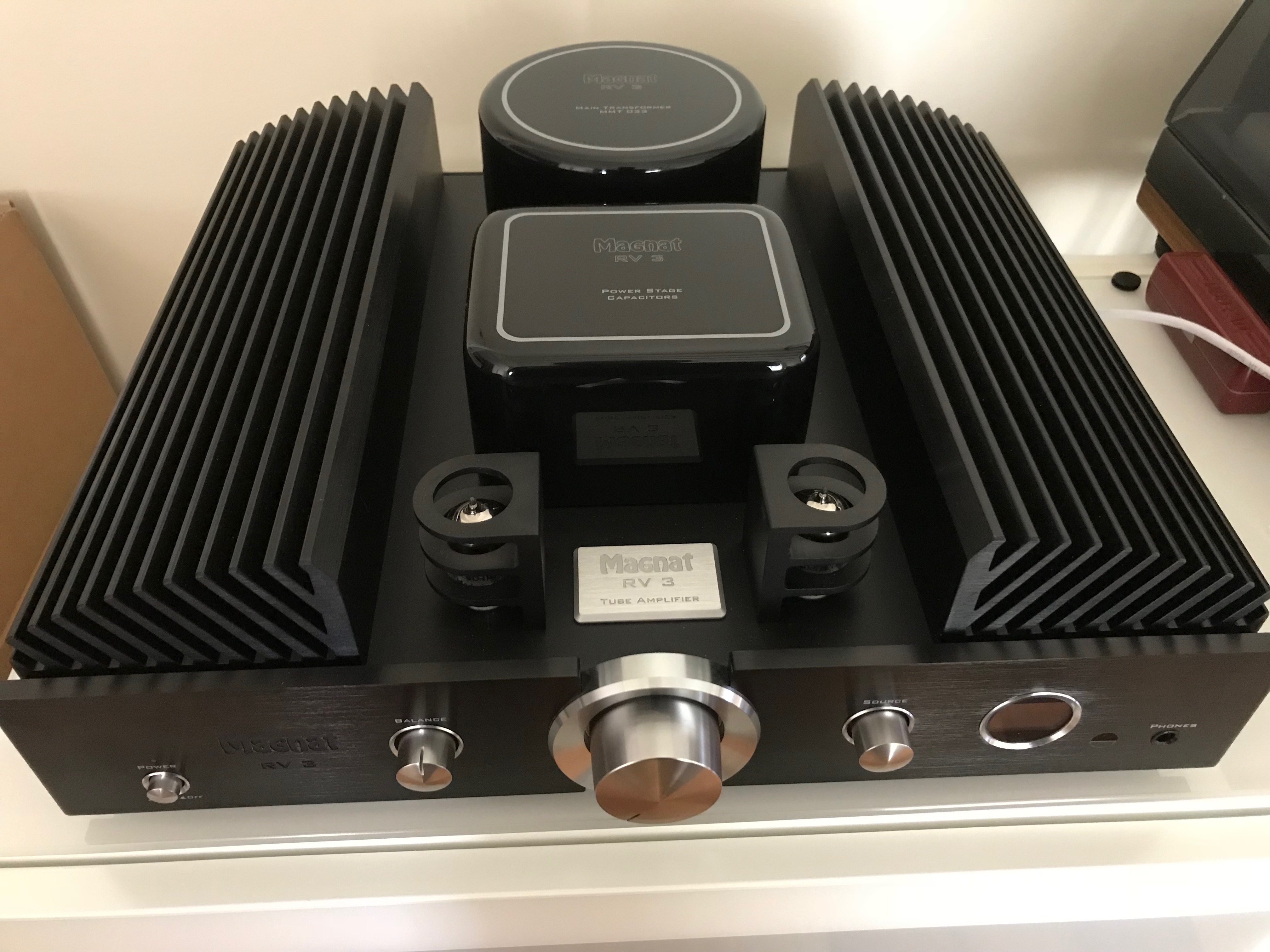 SOLD: Magnat integrated amplifier - RV3 - Stereo, Home Cinema ...