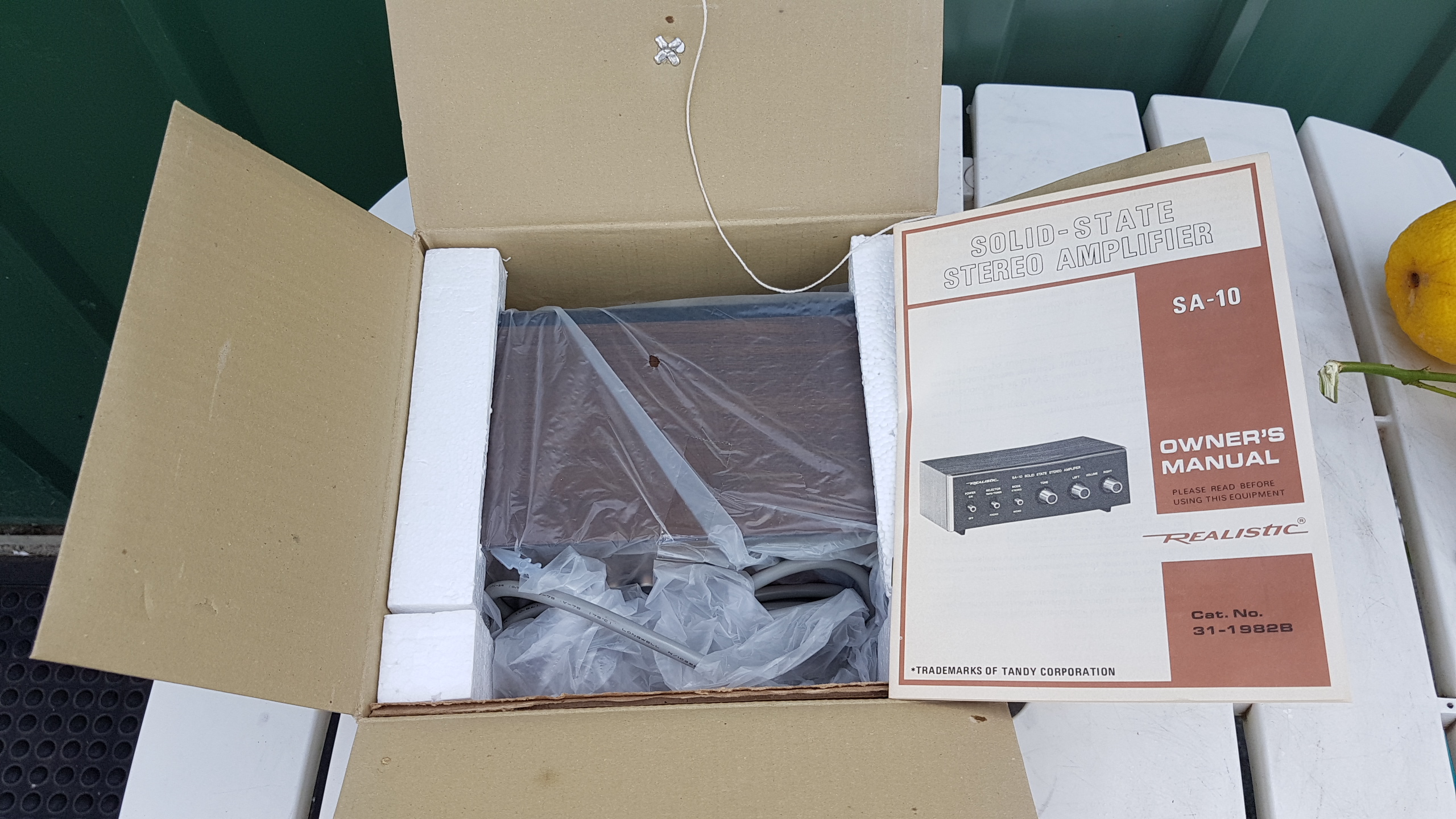 FS: Realistic SA-10 stereo amplifier (very tiny, very cute, brand new ...