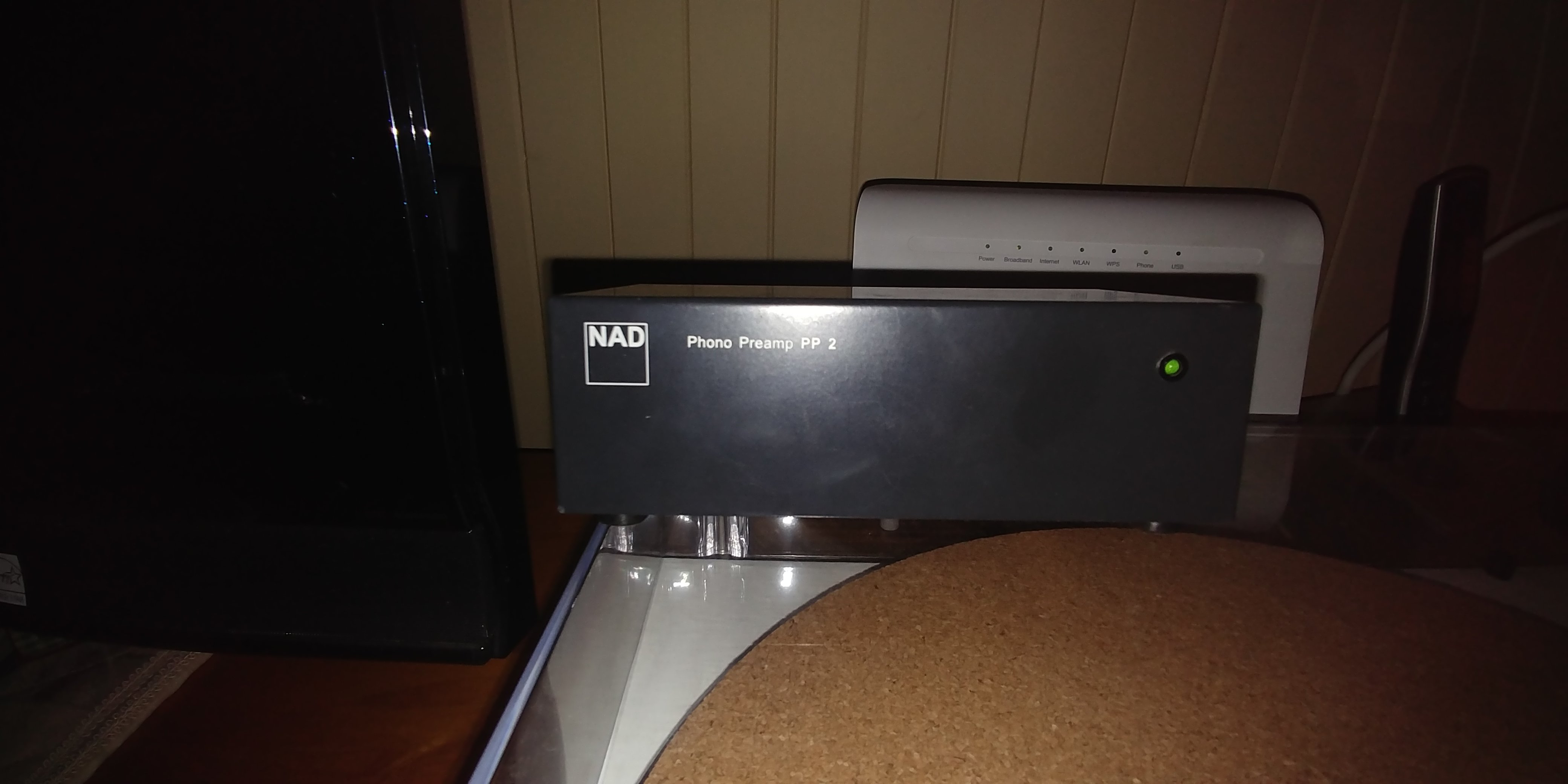 FS NAD PP1 Phono Preamp Stereo Home Cinema Headphones Components