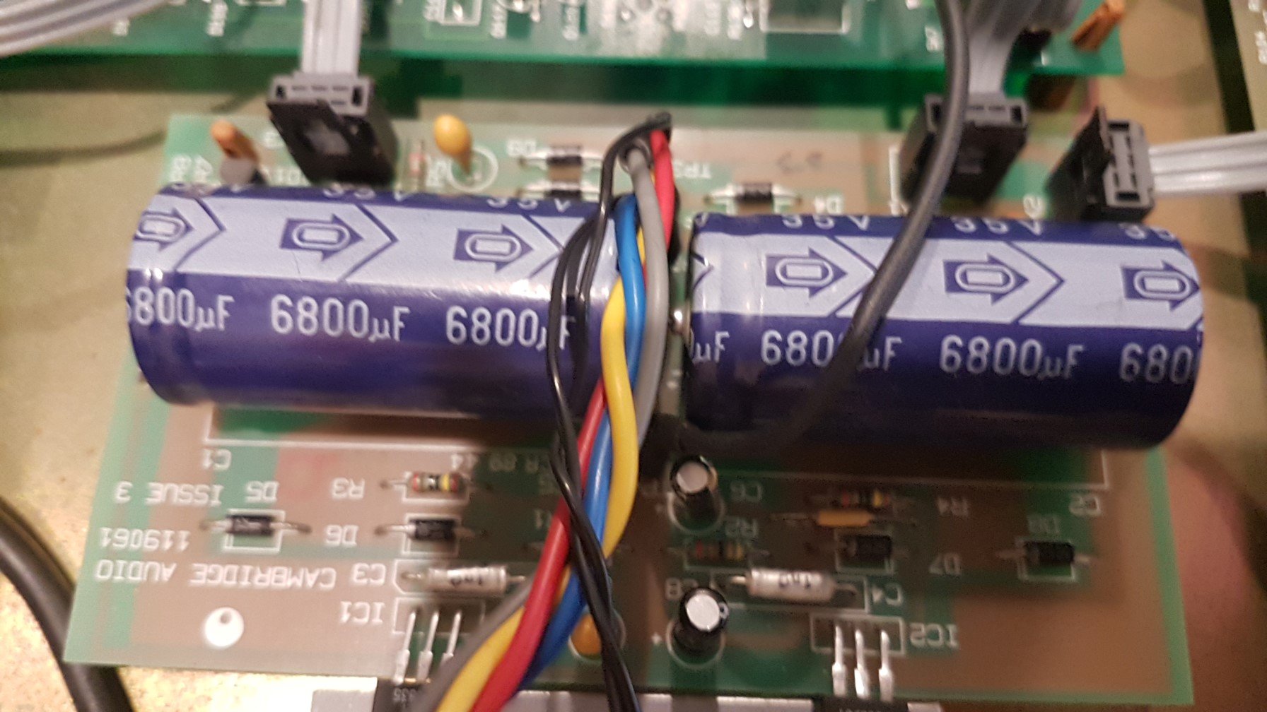 SOLD: Reduced!! Cambridge audio pre + power amplifier A100 C100 ...