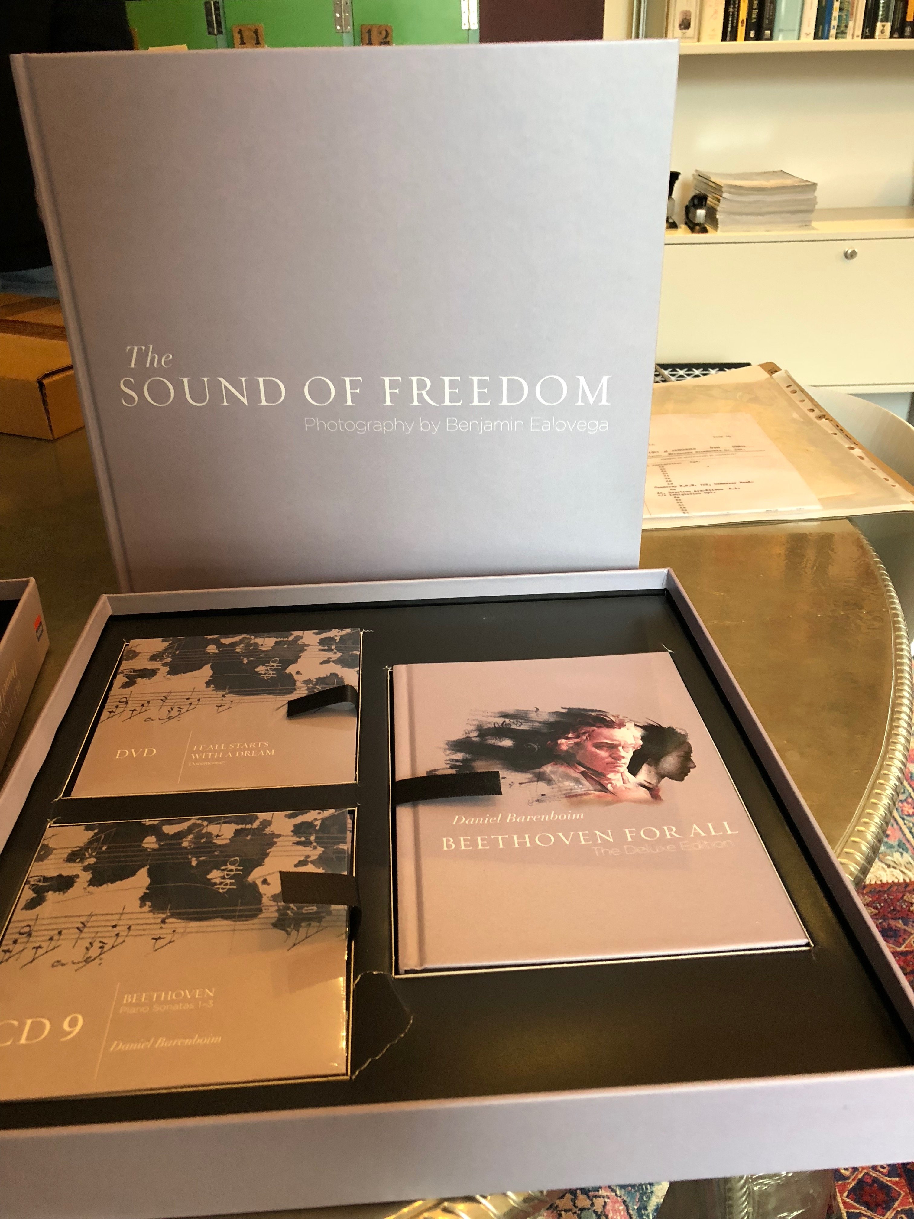 SOLD: FS: Classical CD Box Set: Daniel Barenboim Beethoven 19CDs ...