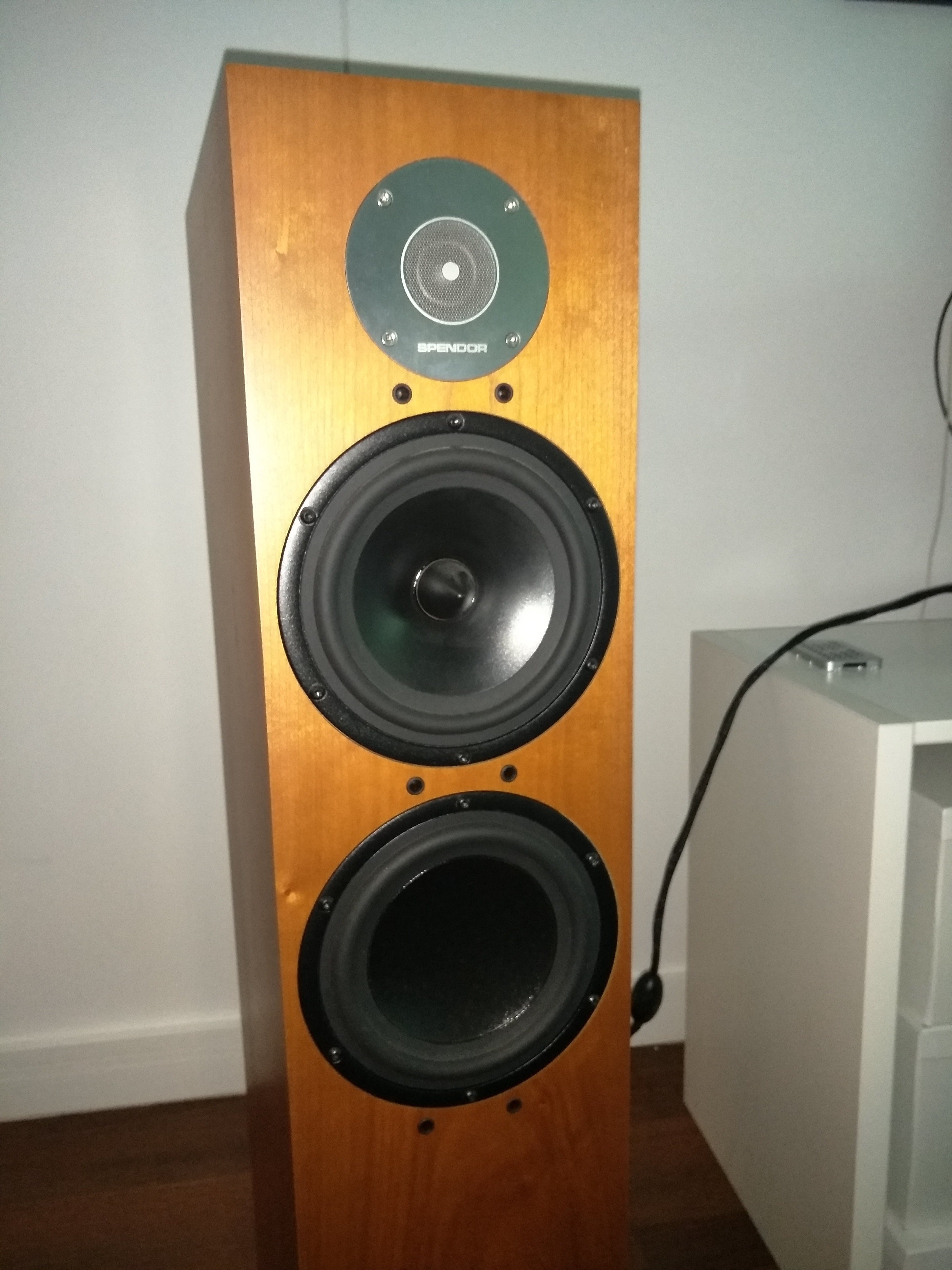 FS: Spendor D7 Floor Standing Speakers - Cherry. Excellent |﻿ Stereo ...