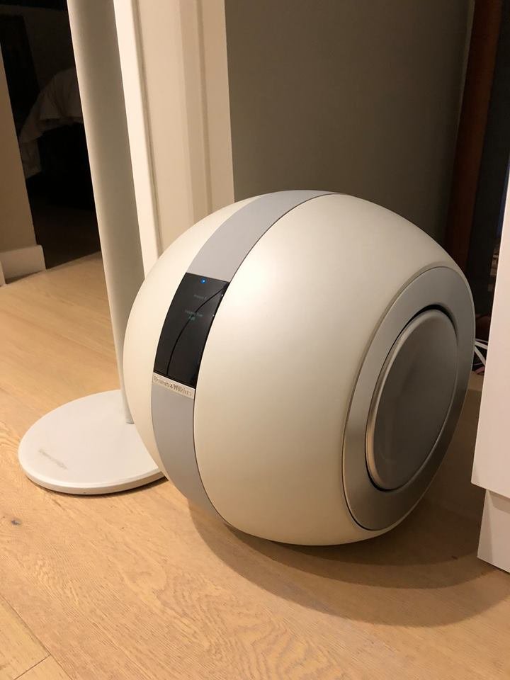 Bowers & Wilkins MT-60D system (5 X M1 mk2 with two stands PV1D ...