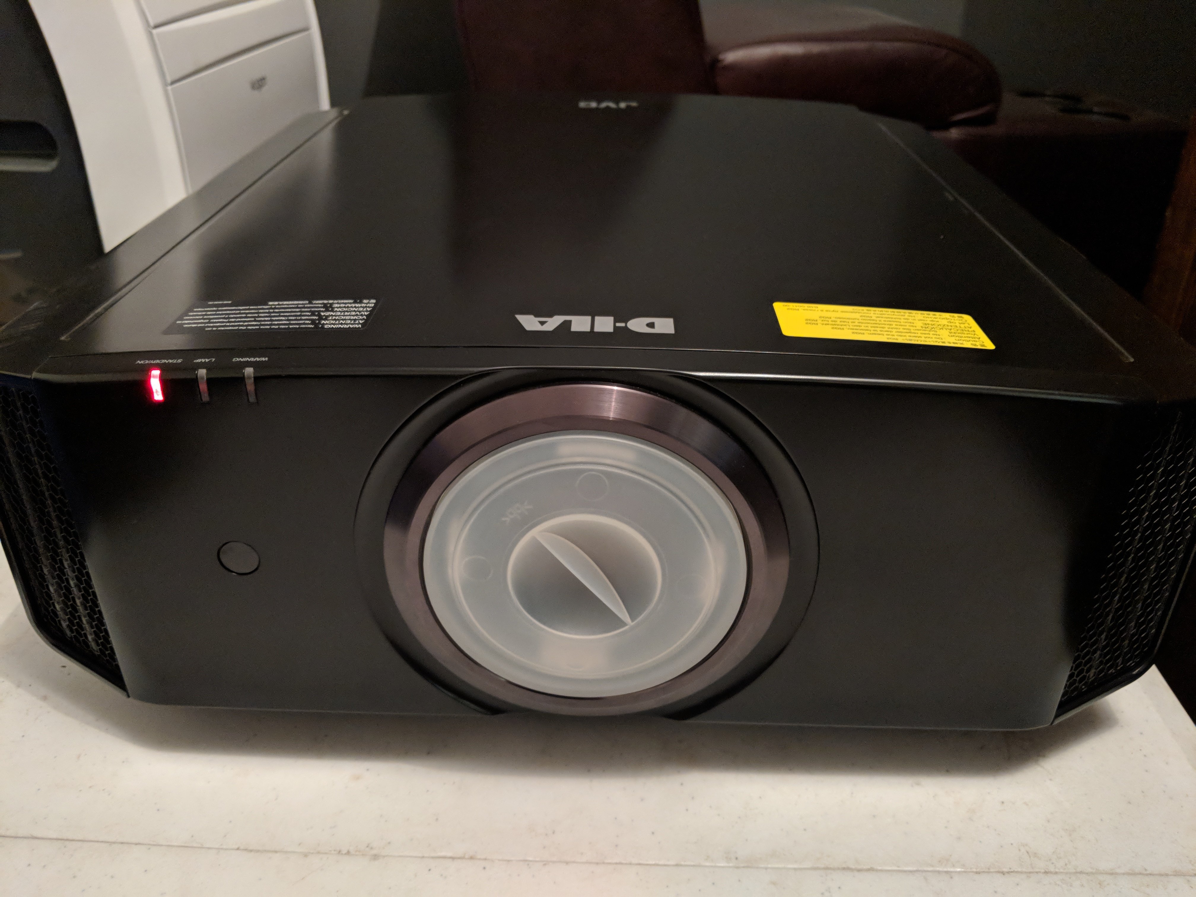 SOLD: FS: JVC DLA-X5900 Projector 4k HDR 3D - Hi-Fi and Cinema Cables ...