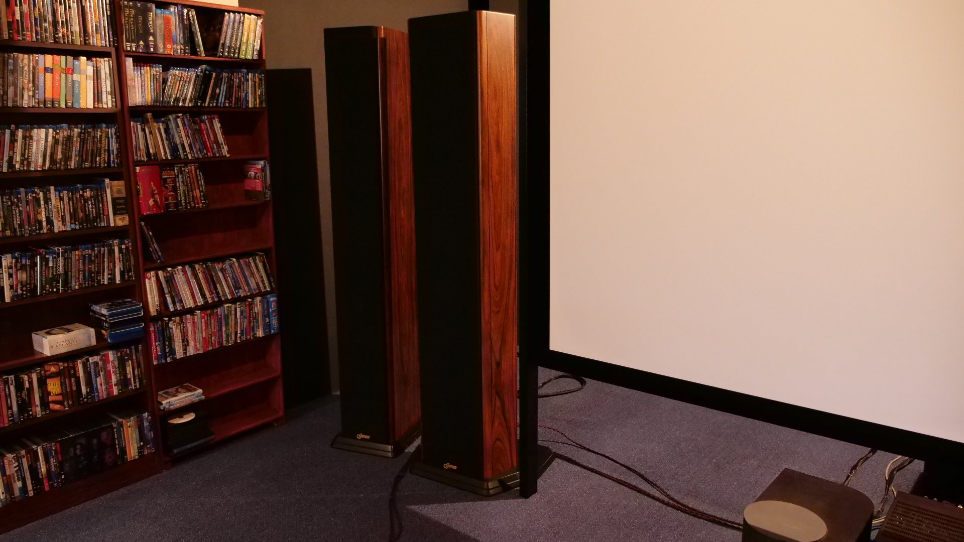 FS: Genesis 200, 4 Tower complete with 1500w Bass Amp - Stereo, Home ...