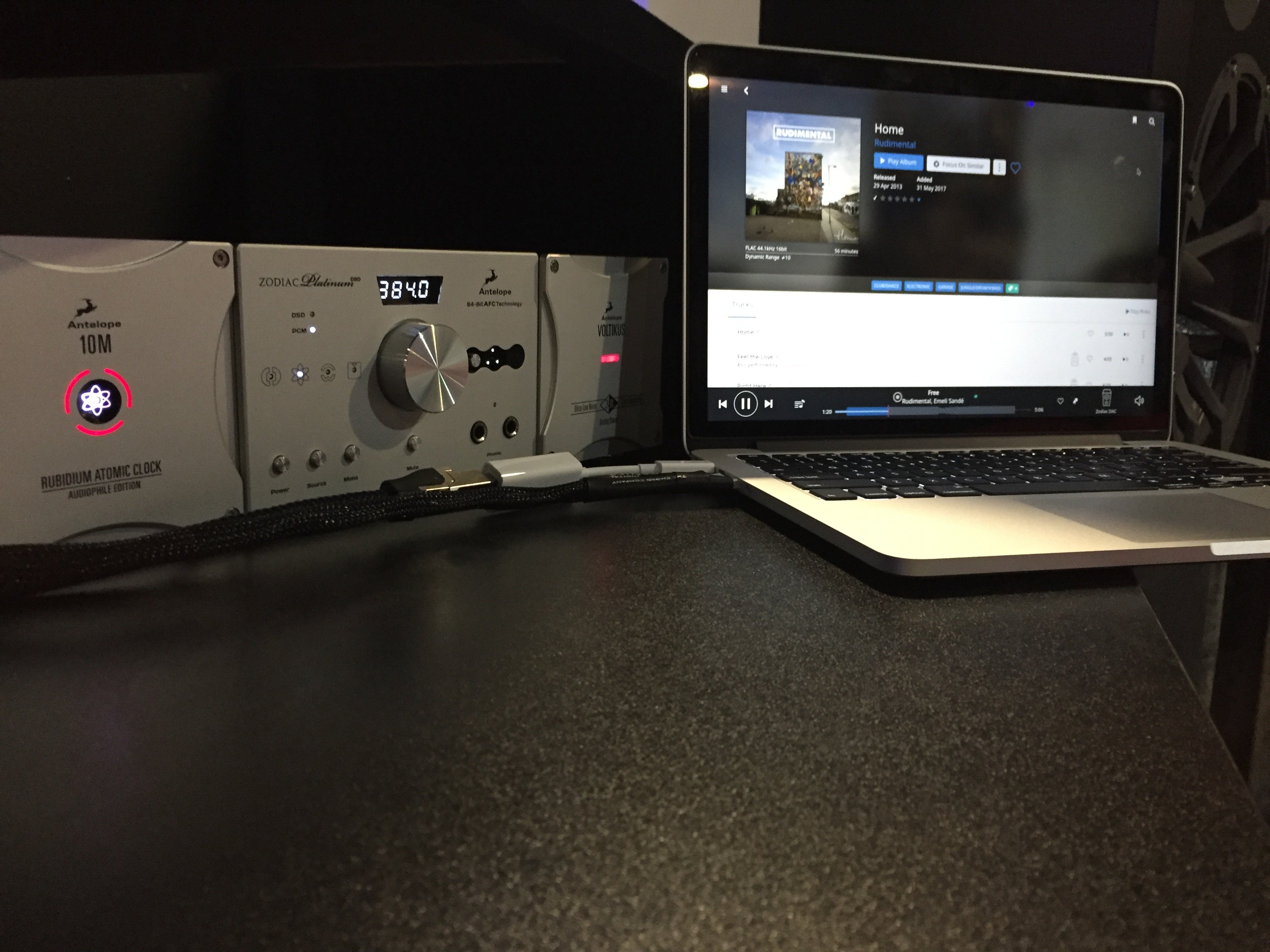 Antelope Zodiac Platinum DAC+ Atomic Clock+ PS |﻿ Stereo, Home Cinema ...