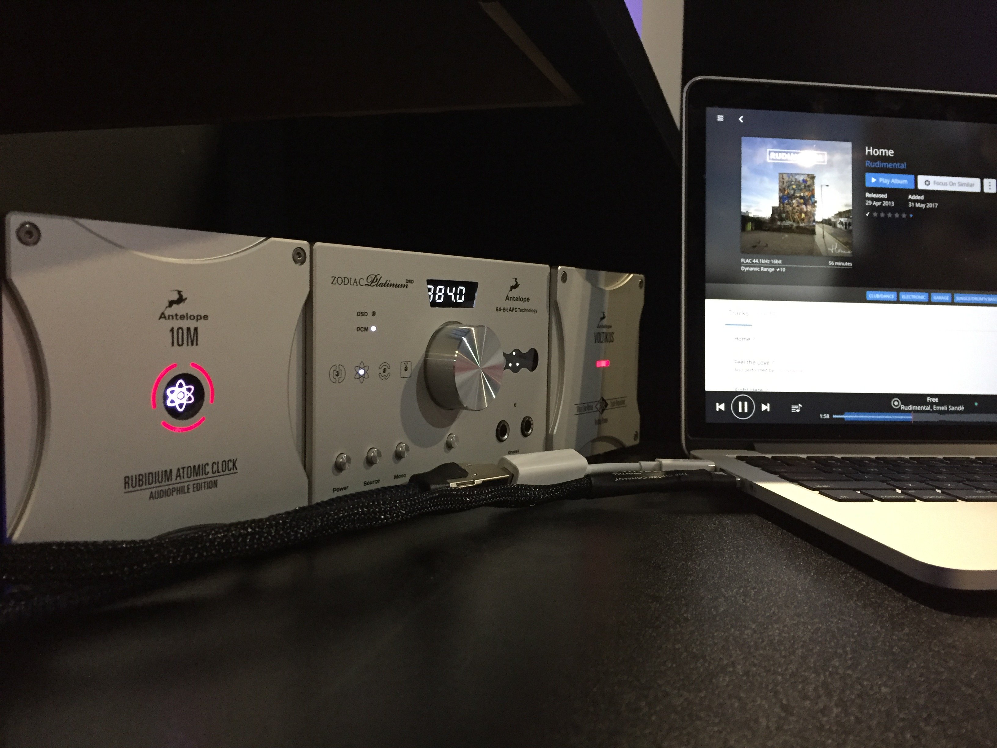 Antelope Zodiac Platinum DAC+ Atomic Clock+ PS |﻿ Stereo, Home Cinema ...