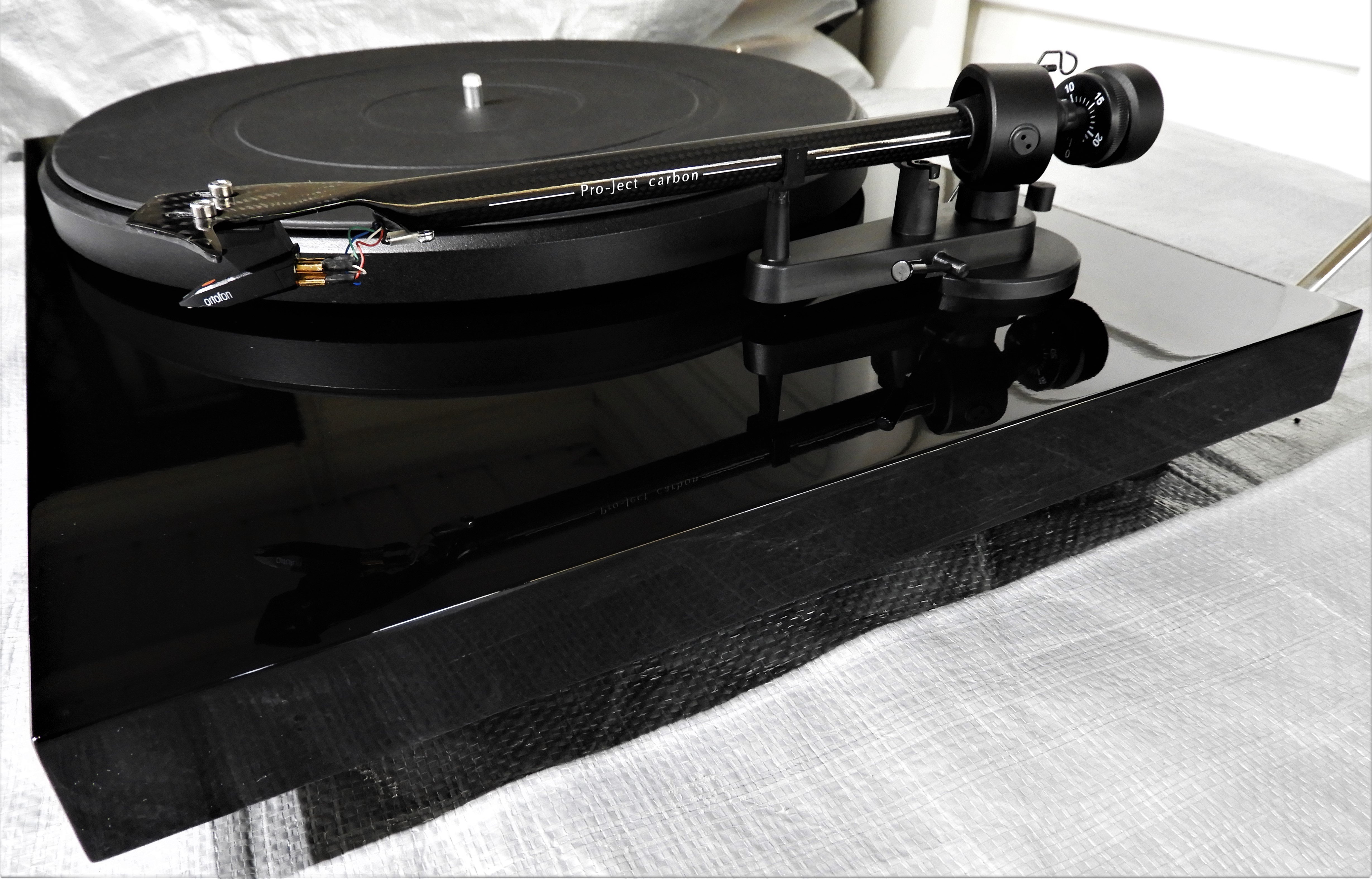 SOLD: FS: PROJECT DEBUT CARBON DC TURNTABLE Near New - Stereo, Home ...