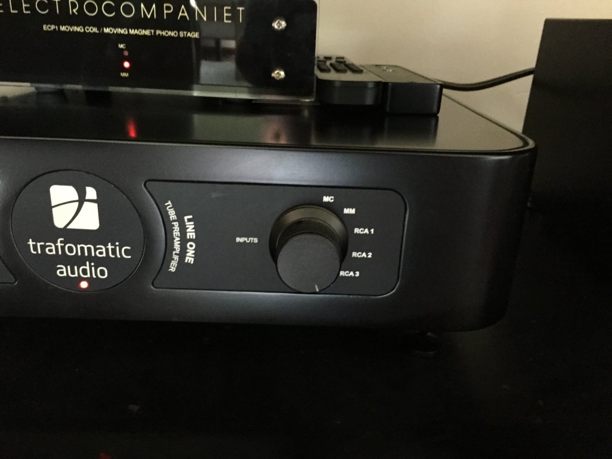 Trafomatic Reference One Pre Amp and Trafomatic EOS Power Amp - Stereo ...