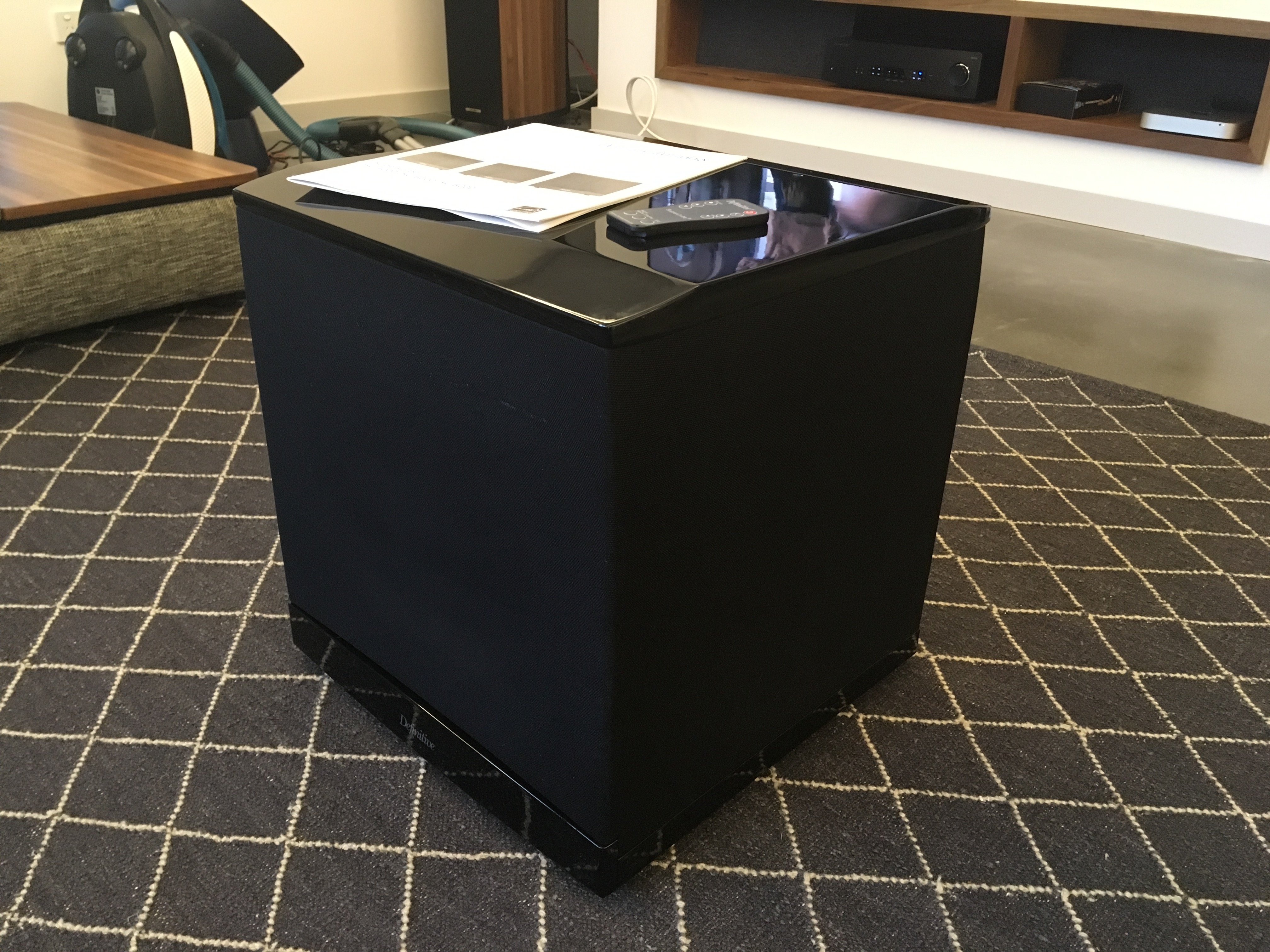 FS: Definitive Technology SuperCube 8000 Subwoofer (ADELAIDE) - Stereo ...