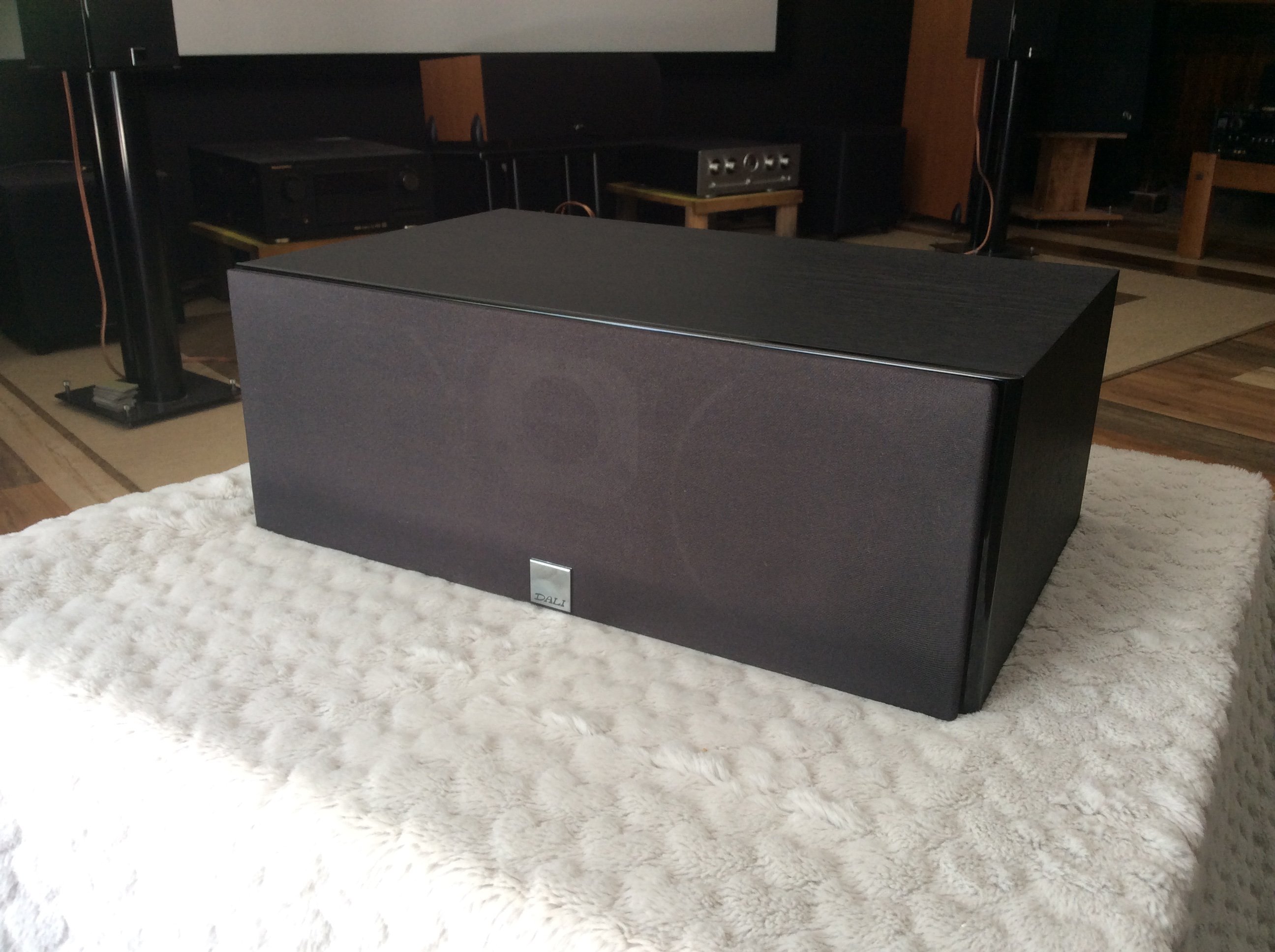 SOLD: FS: Dali Zensor Vokal (centre speaker) - Hi-Fi and Cinema Cables ...
