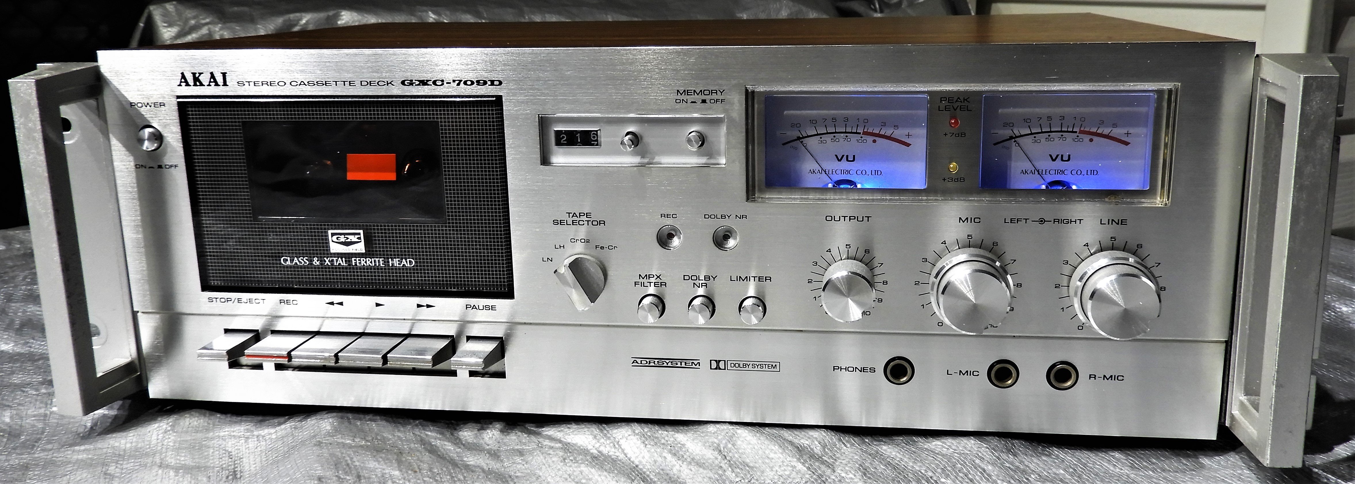 SOLD: FS: AKAI VINTAGE TAPE DECK SILVER GXC-709D |﻿ Stereo, Home Cinema ...