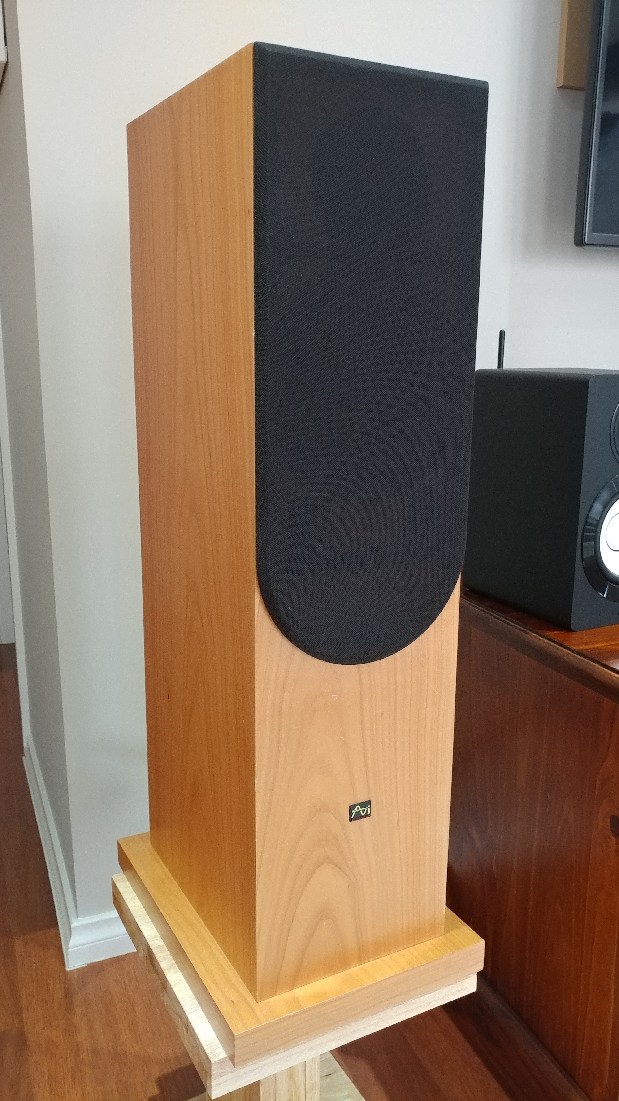 FS: AVI Monitor DUO Speaker - Stereo, Home Cinema, Headphones ...