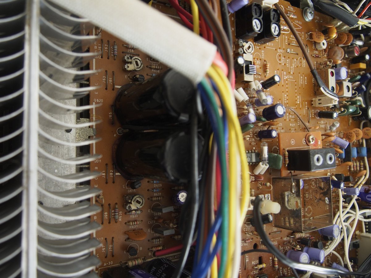 Proton 930 Service Manual ??? - Stereo Amplifiers & Pre-Amps - StereoNET