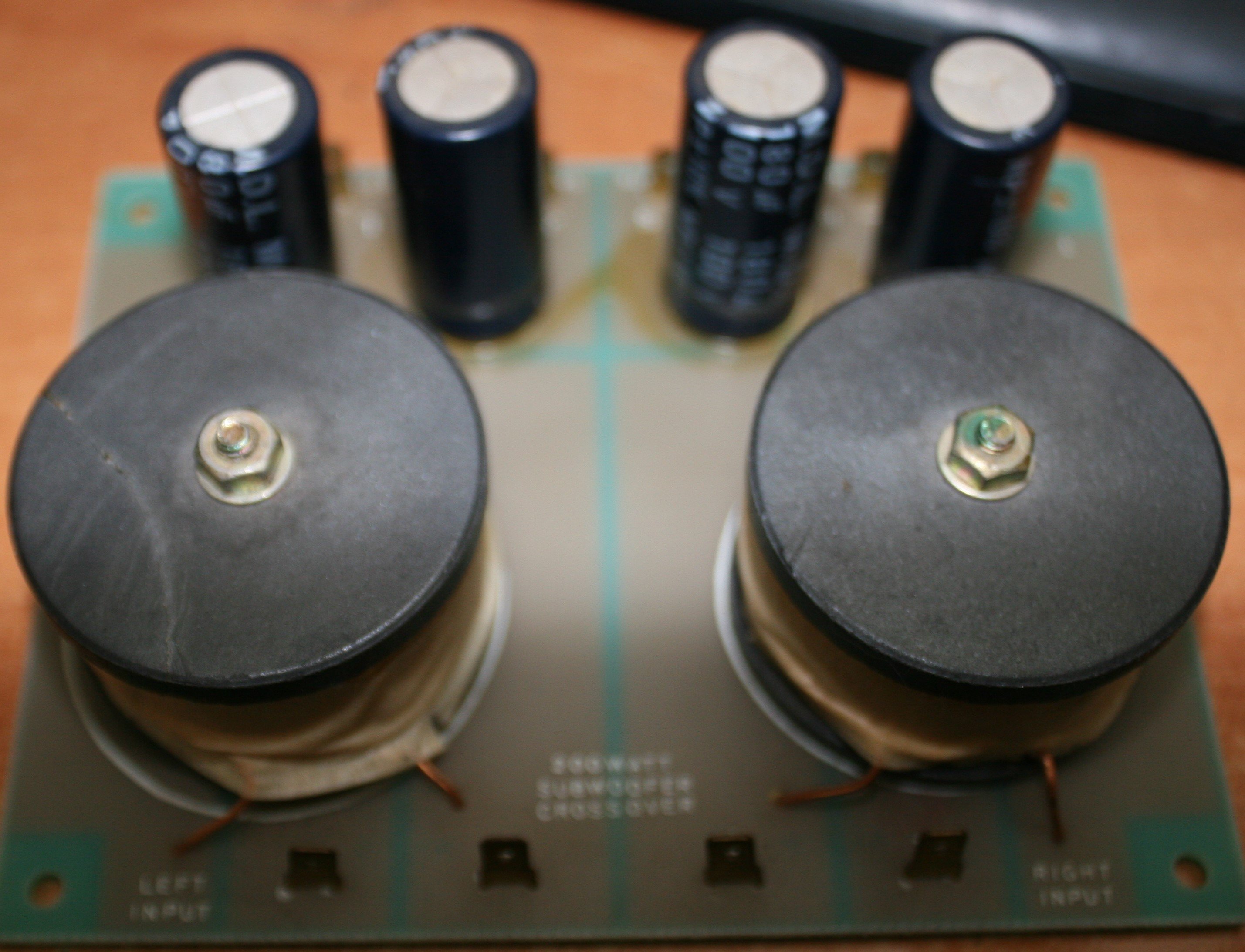 Subwoofer crossover on studiomaster mosfet 1000 - Speakers, Soundbars ...