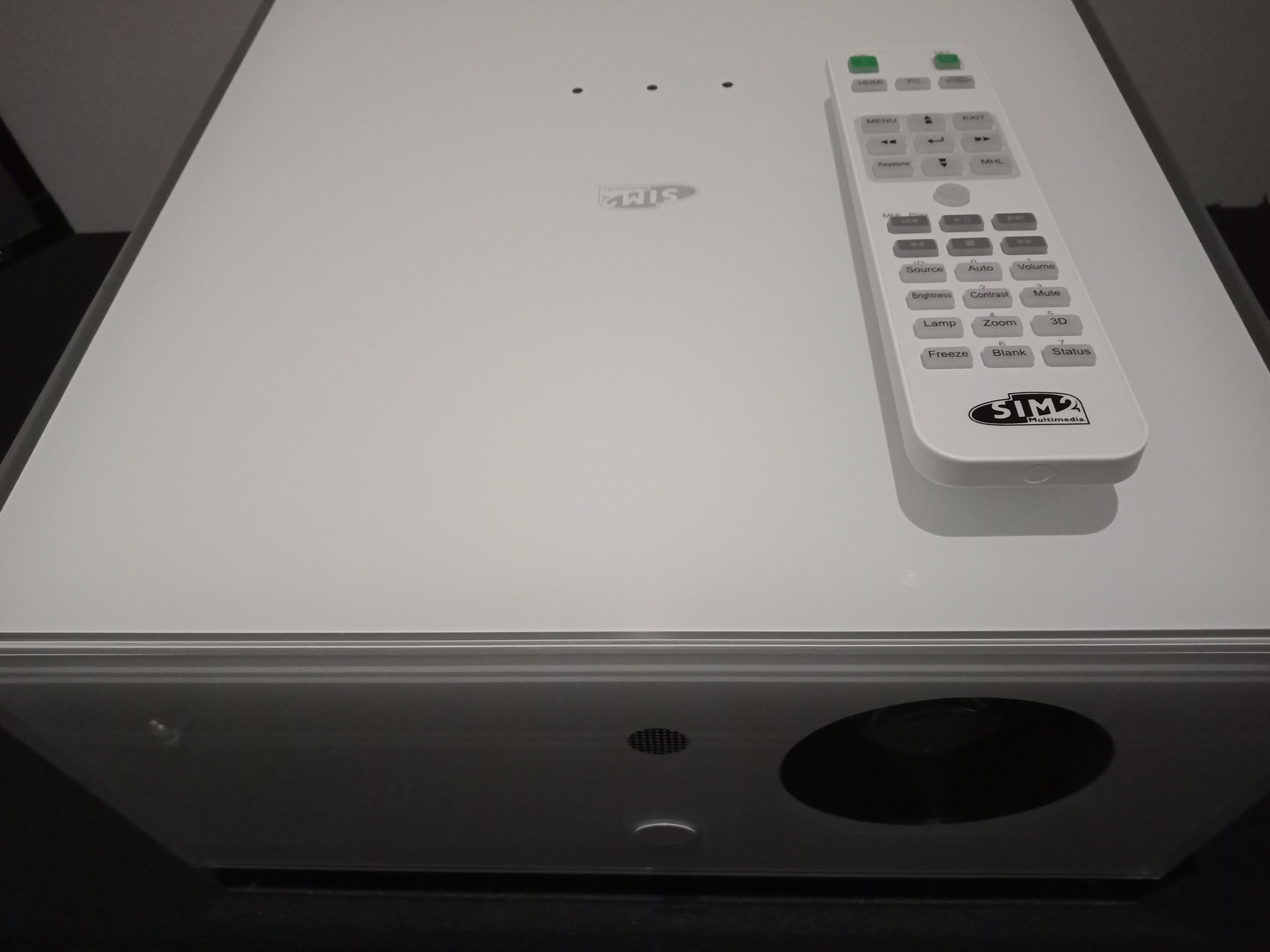 FS: SIM2 SuperCube Projector - Commercial Classifieds - StereoNET