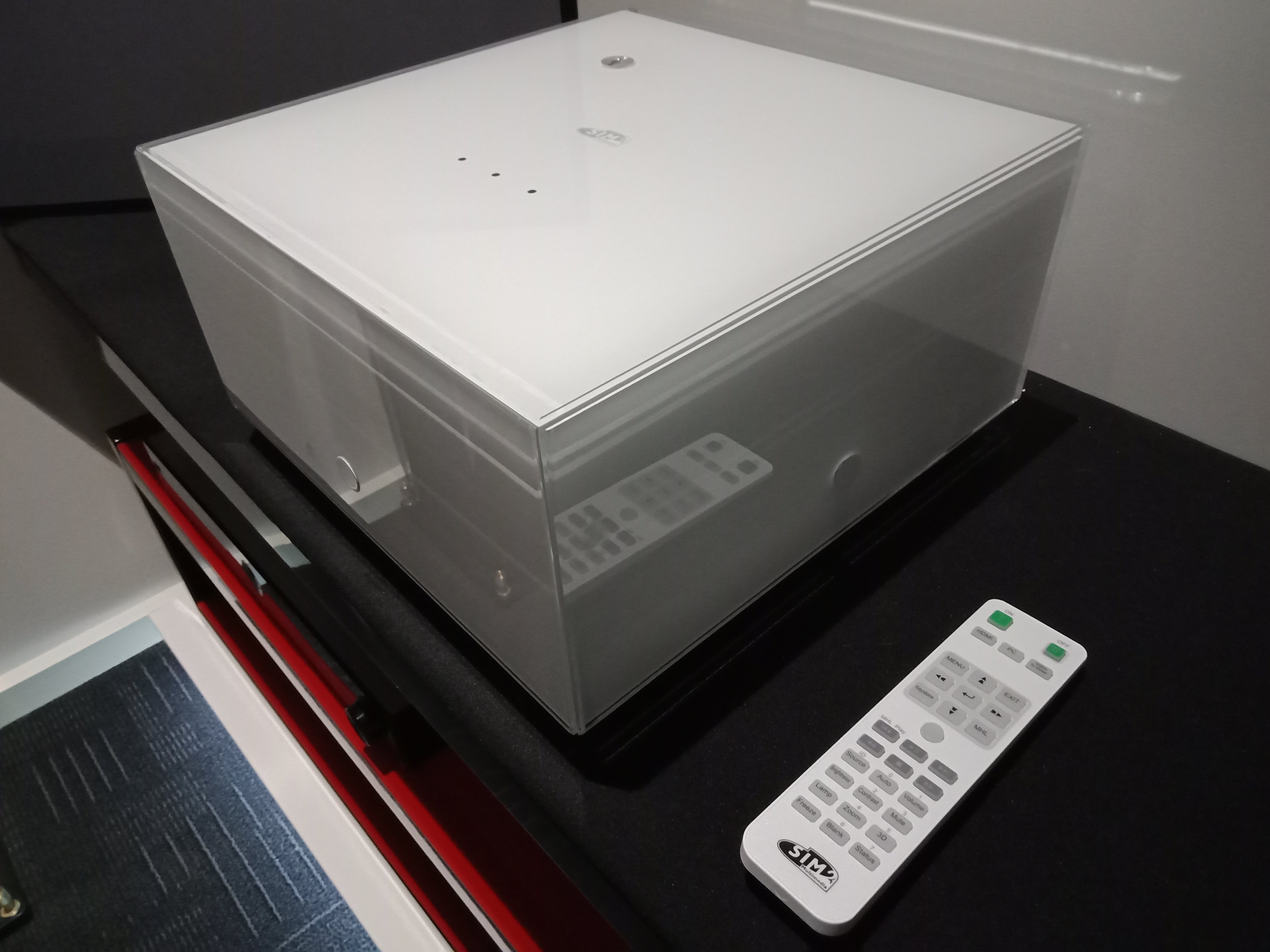 FS: SIM2 SuperCube Projector - Commercial Classifieds - StereoNET