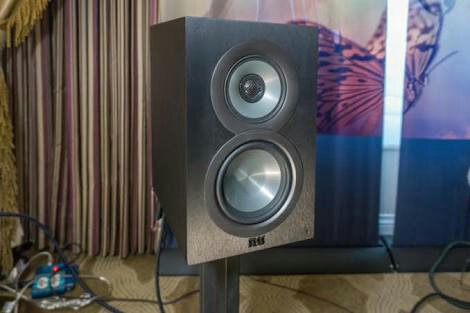 Elac ub5 vs Kef ls50 or wait for Elac carina? - Speakers, Soundbars and ...
